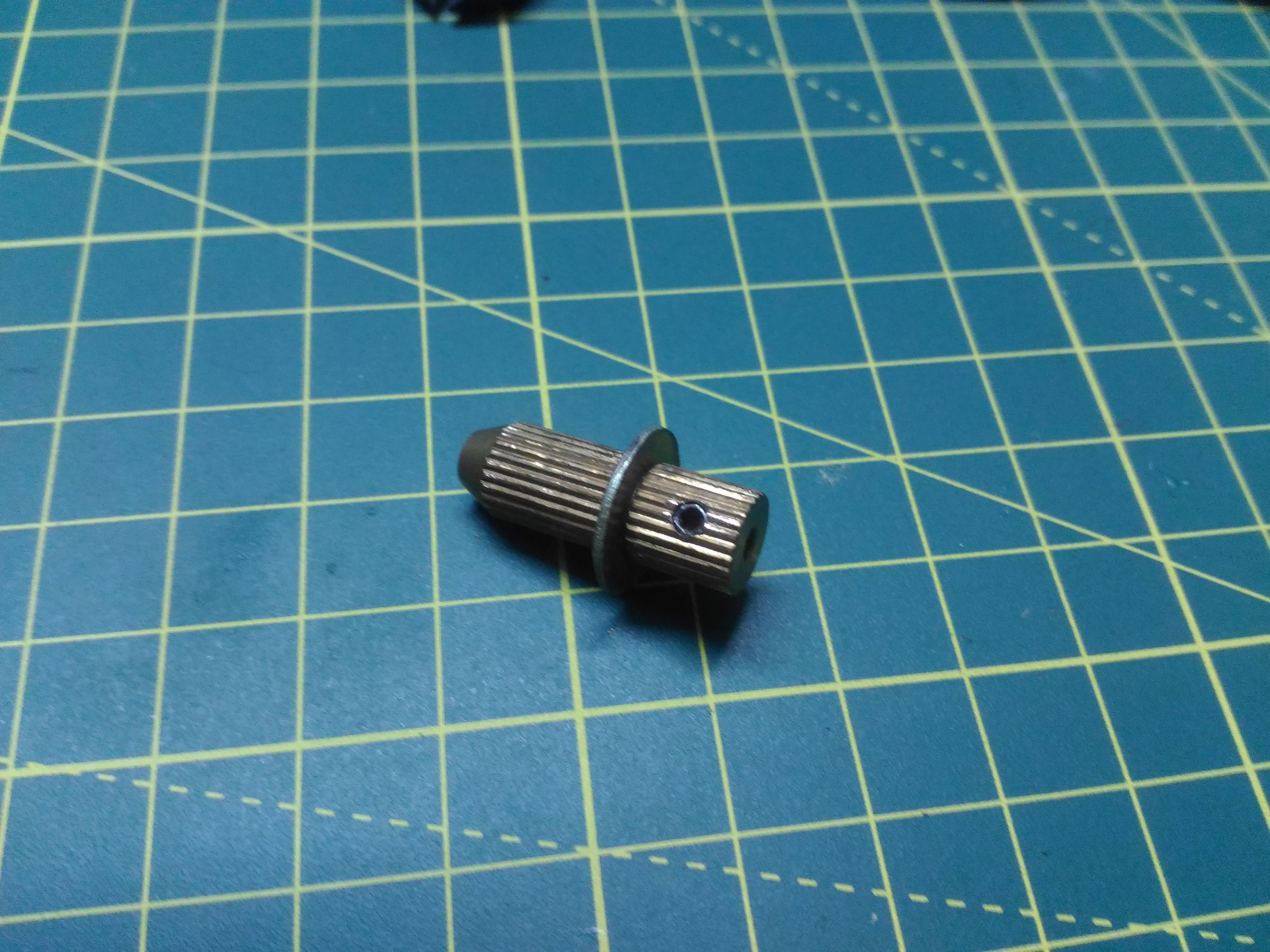 DIY PCB Cutter AKA Mini Table Saw : 8 Steps (with Pictures) - Instructables