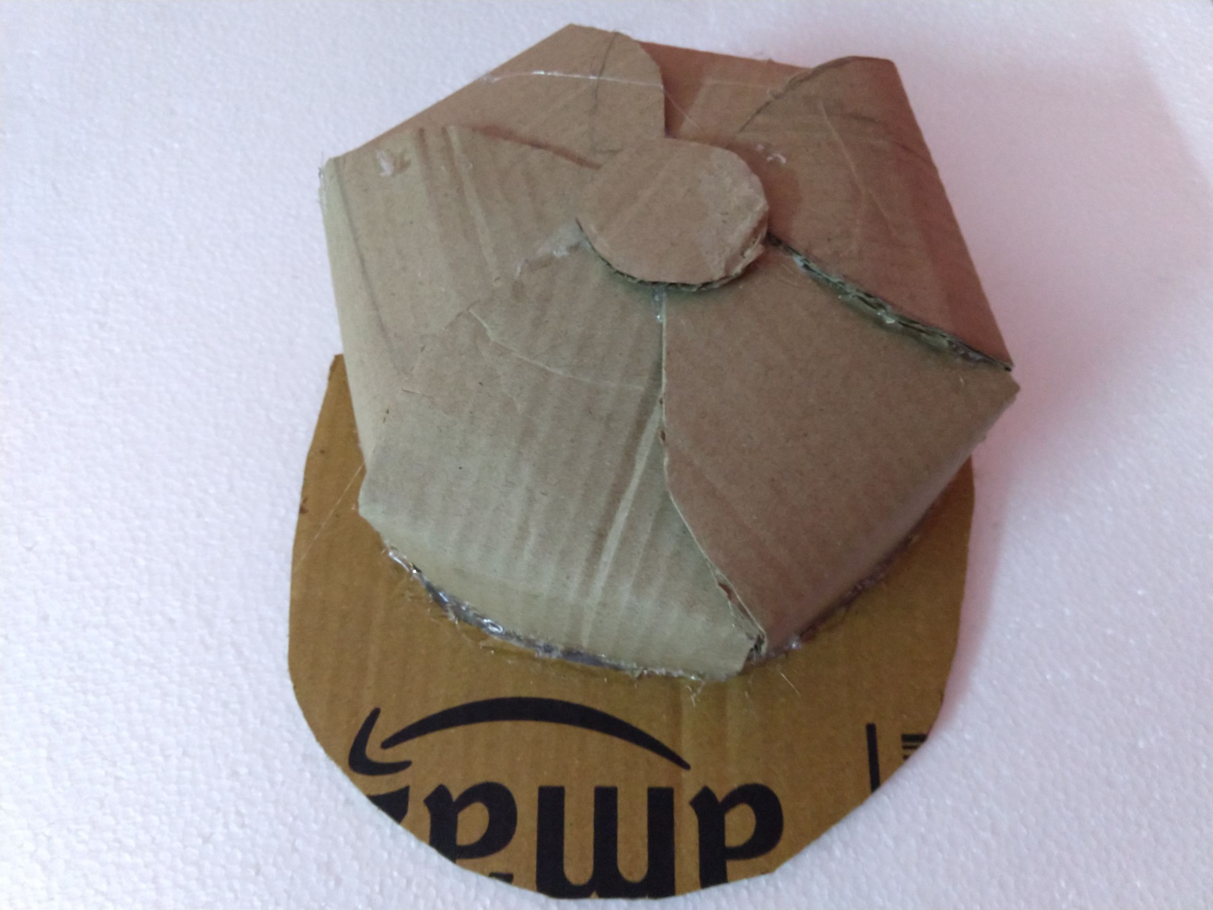 Cardboard Cap : 7 Steps (with Pictures) - Instructables