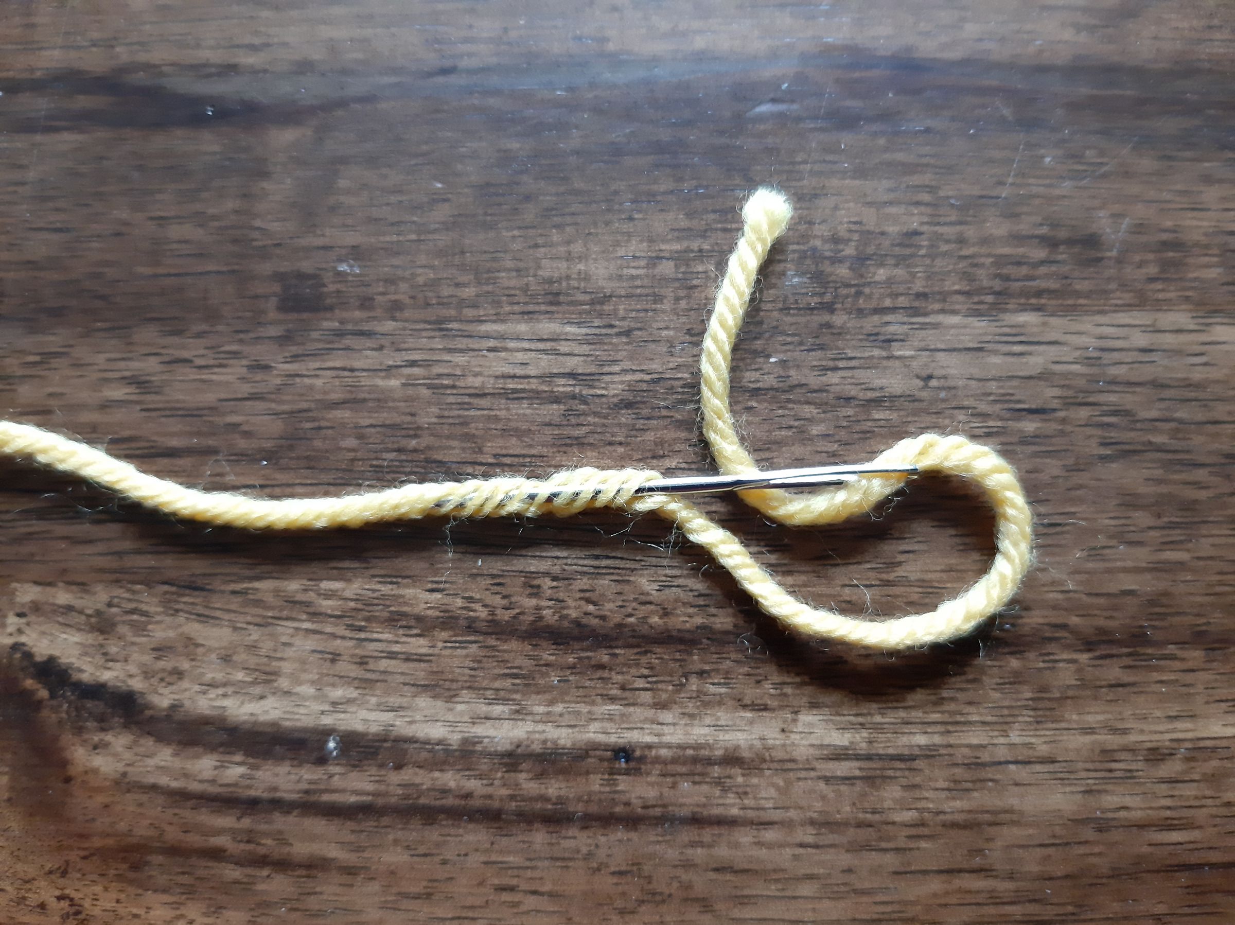 Magic Yarn Ball: Joining Scraps Without Knots : 5 Steps (with Pictures ...