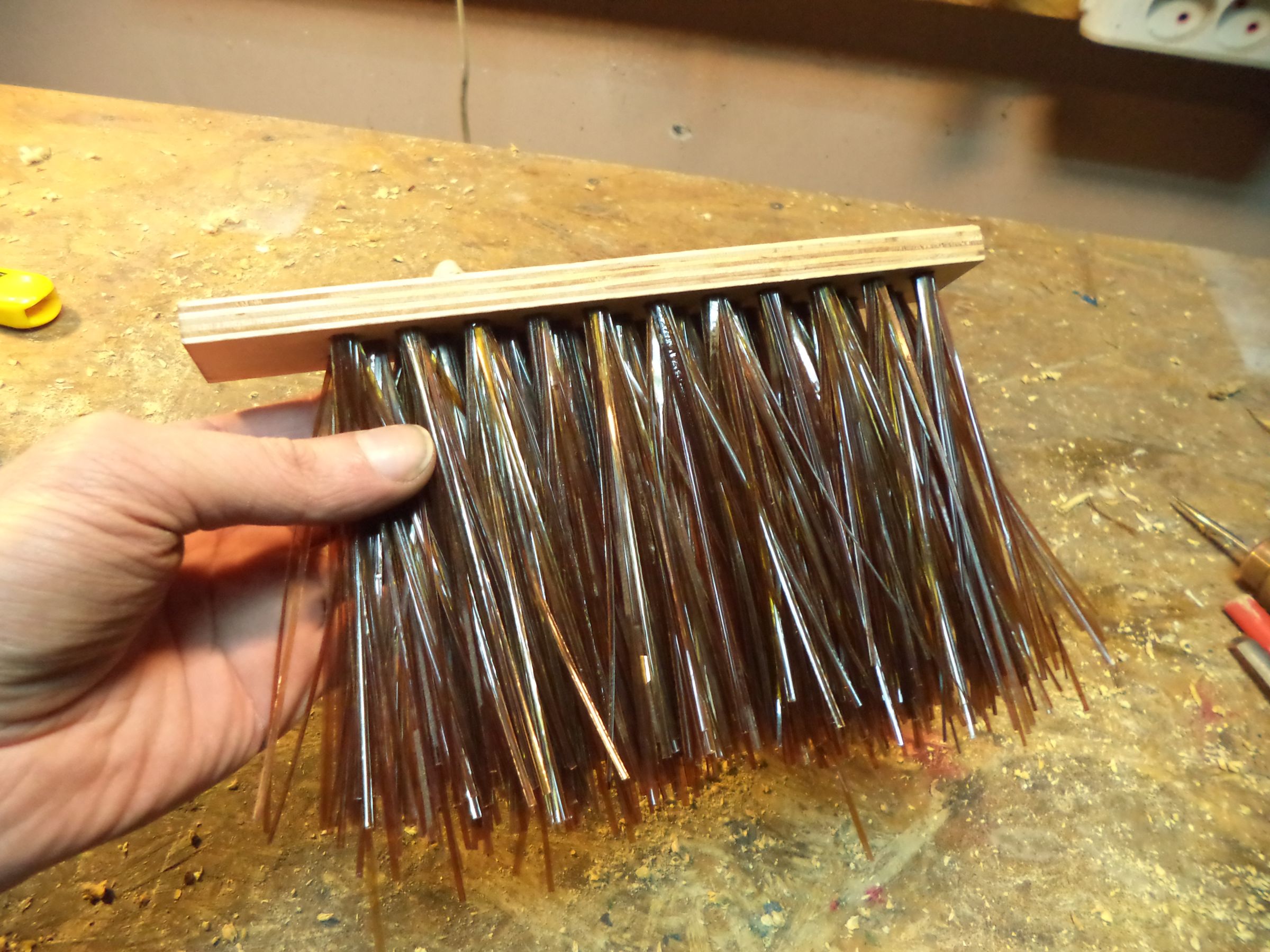 Advanced Brush From Plastic Bottles : 16 Steps (with Pictures ...