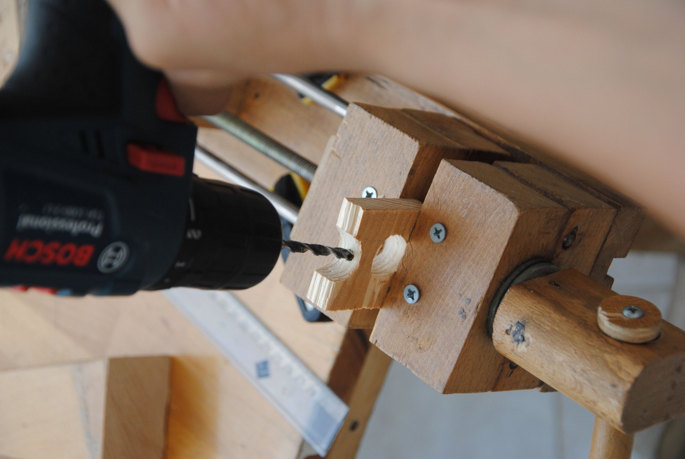 Impossible Screw in a Block of Wood : 8 Steps (with Pictures ...