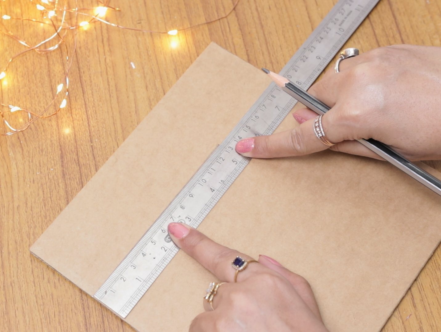 DIY Cardboard Wall Hanging : 20 Steps (with Pictures) - Instructables