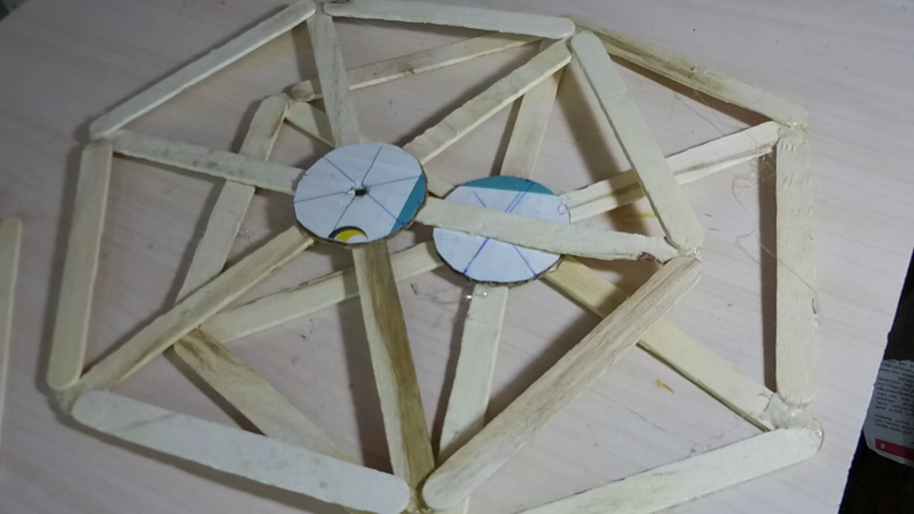 Wind Operated Rotary Photo Frame_ SIMPLE : 6 Steps (with Pictures ...