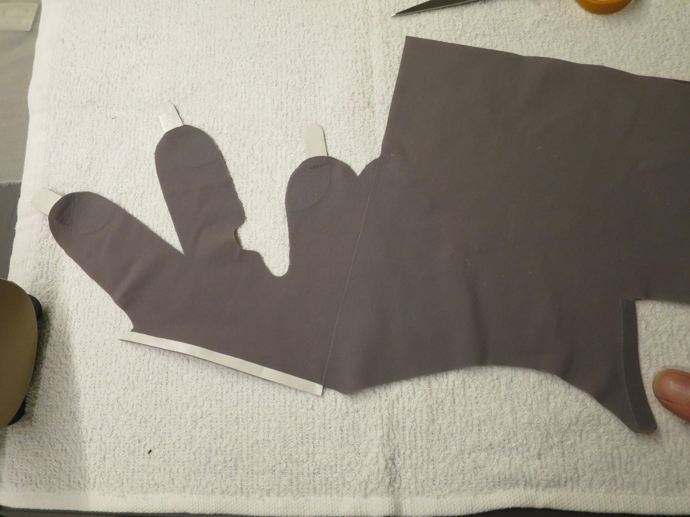 ‘HYBRID’ VR Data Gloves for Meta Quest + Vive Puck : 10 Steps (with ...