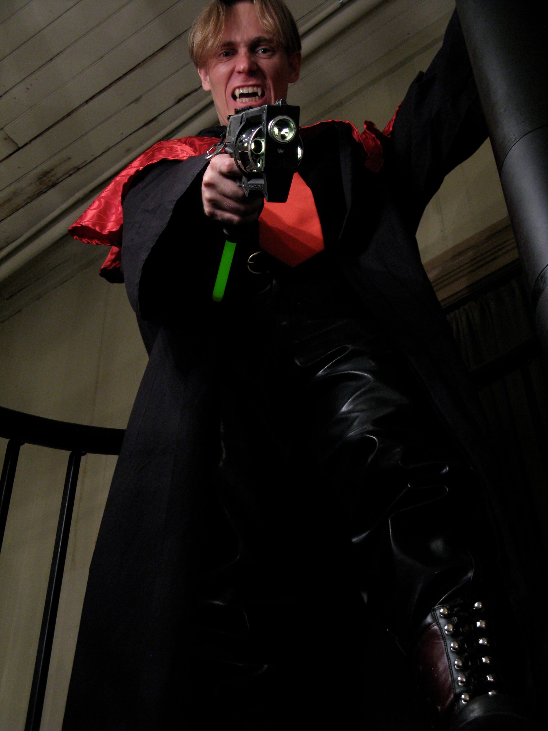 Vampire-Hunting Gun Prop With UV Bullets : 8 Steps - Instructables