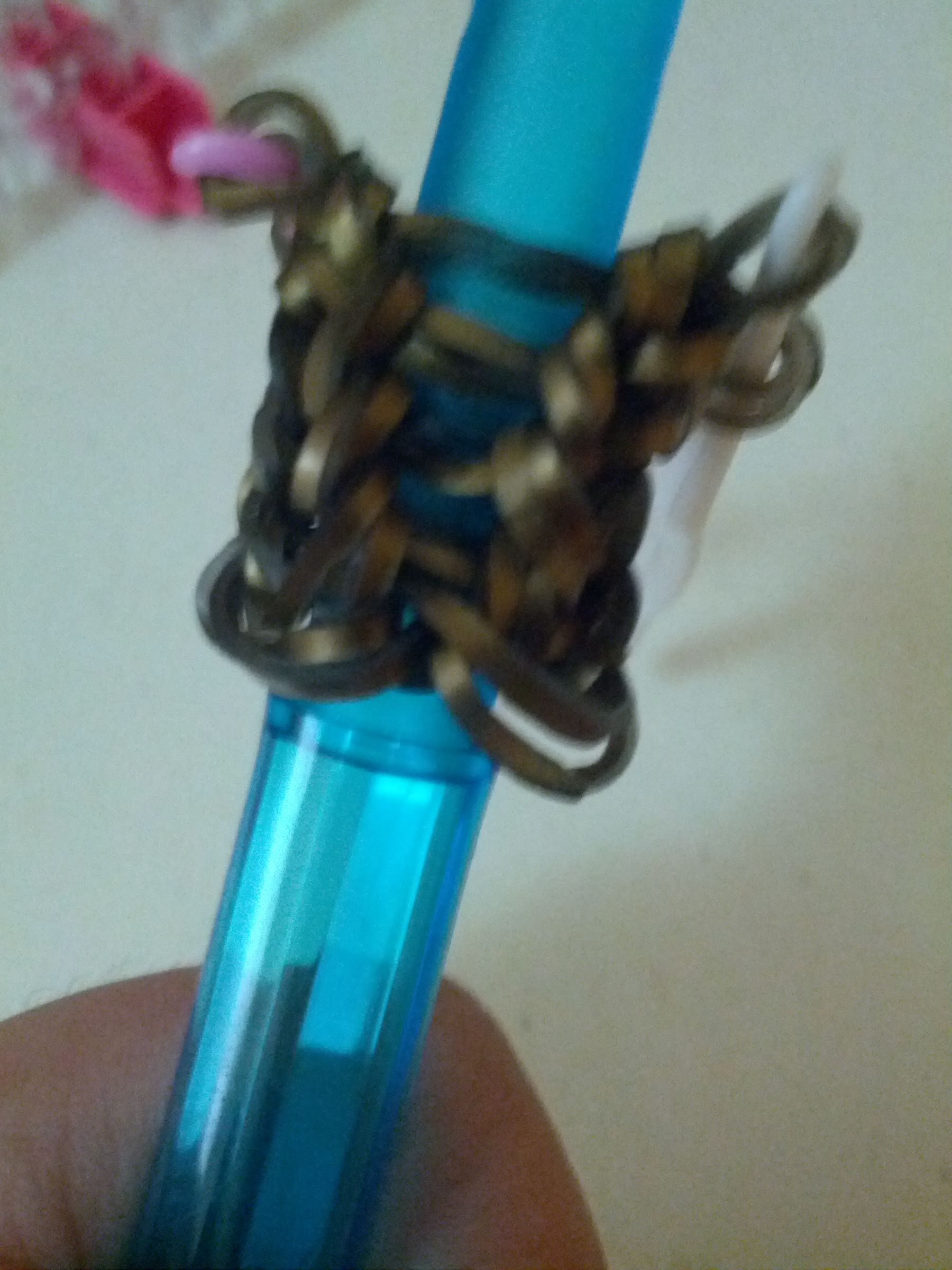 Rainbow Loom Pencil Grip : 9 Steps - Instructables