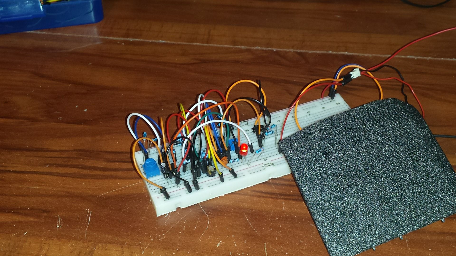 Star Trek Red Alert Sound Effect (using 555 Timers) : 3 Steps (with ...