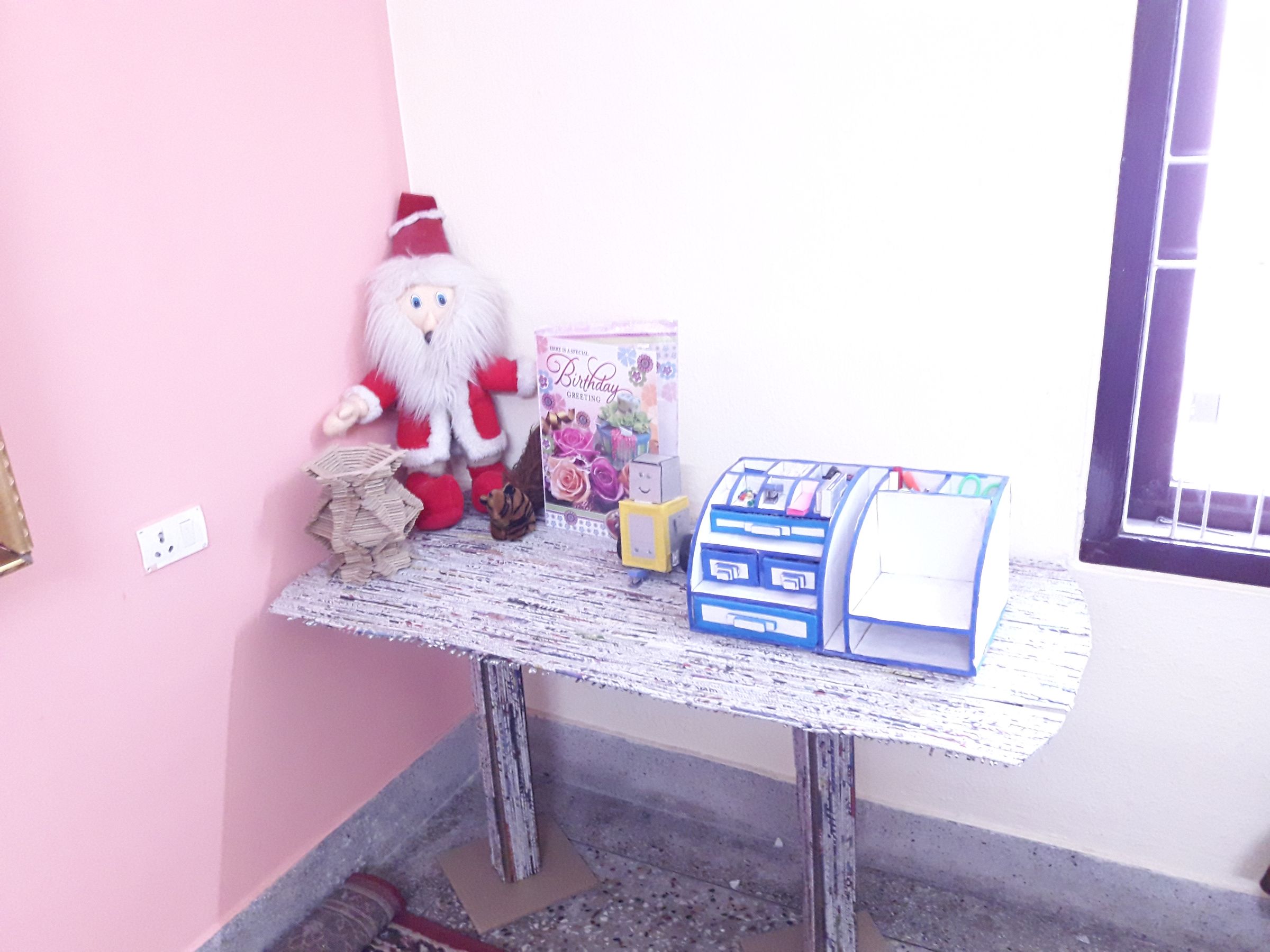 DIY PAPER TABLE : 4 Steps - Instructables