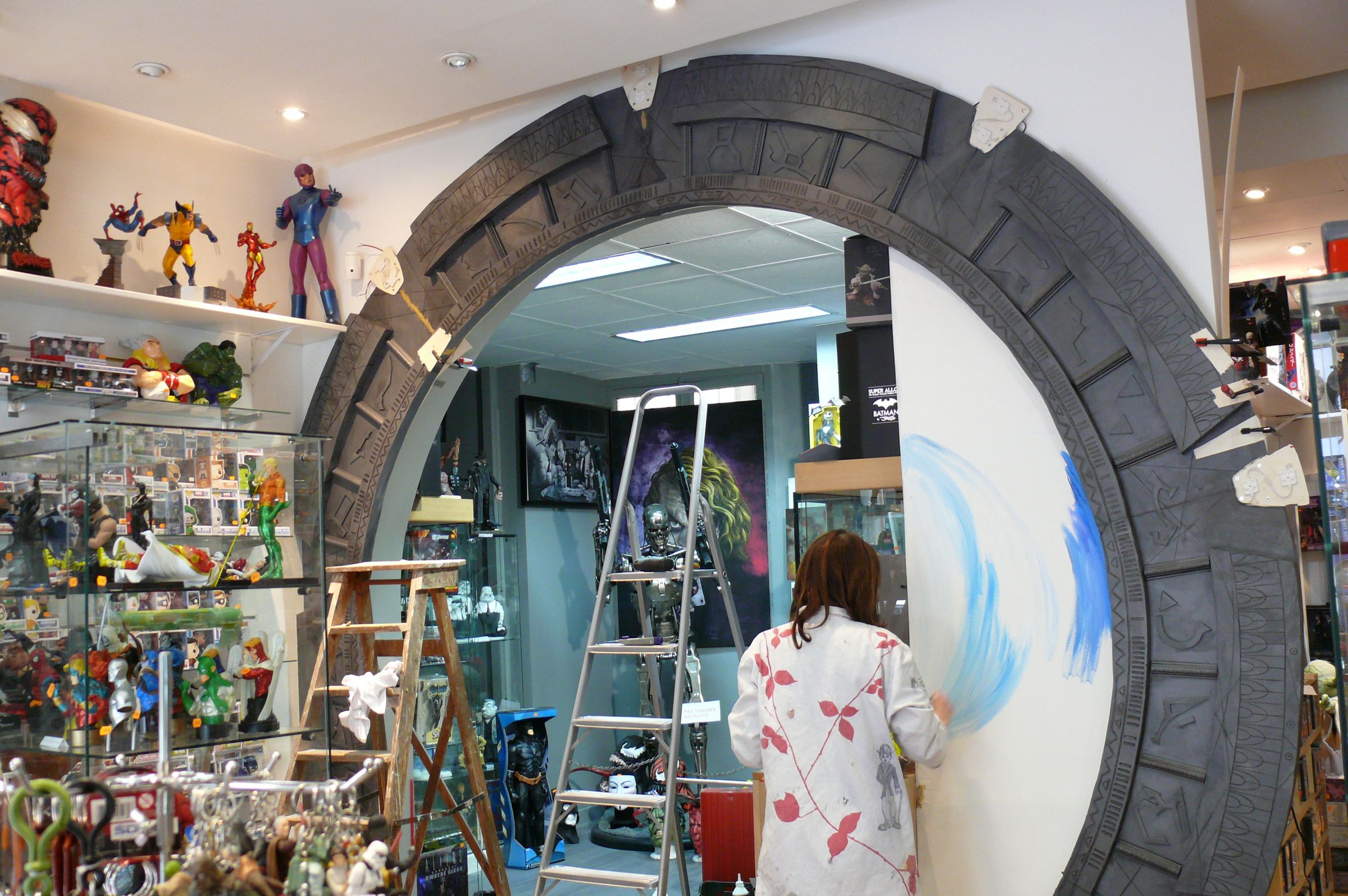 STARGATE SG1 Props for Pulp's Toys Shop at Paris - Instructables