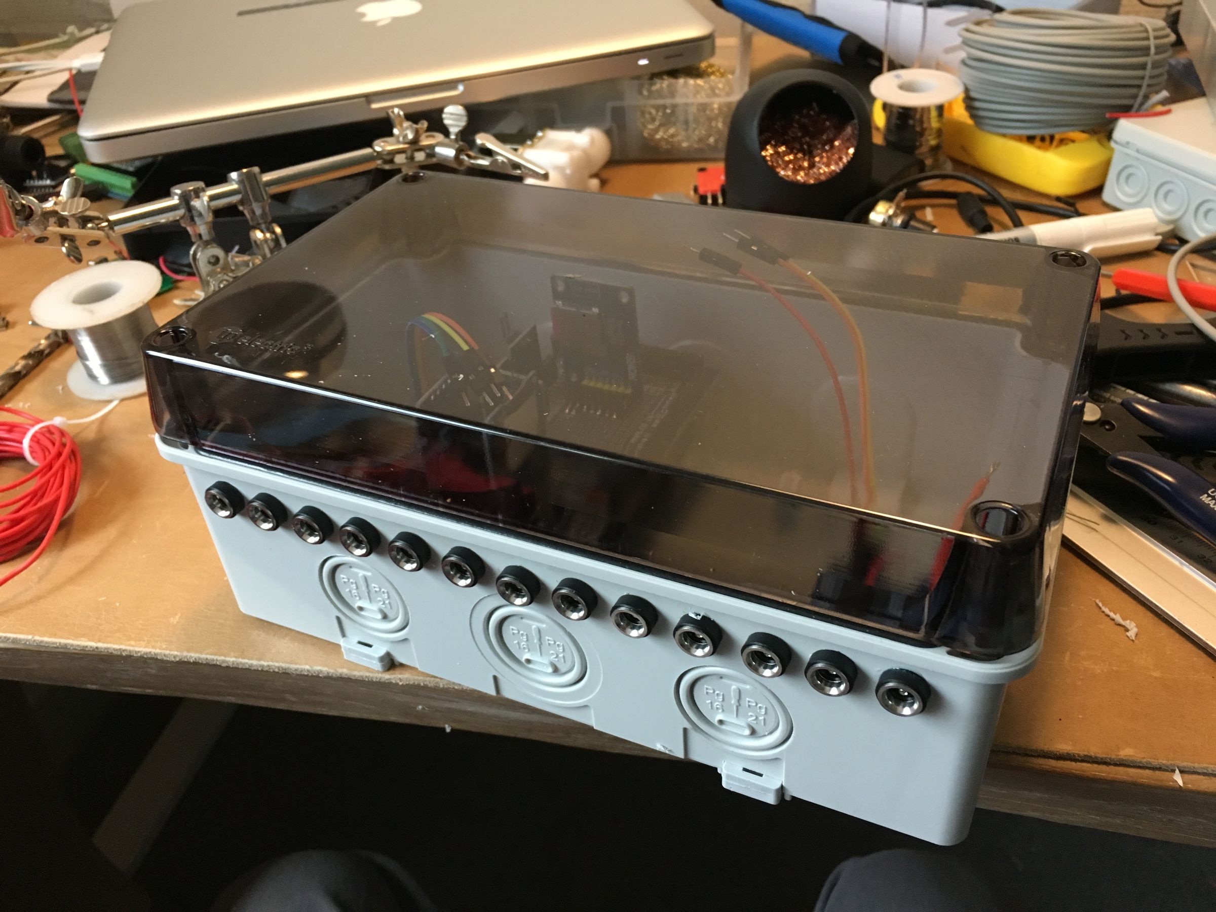 SELF-SUFFICIENT DOME : 19 Steps (with Pictures) - Instructables