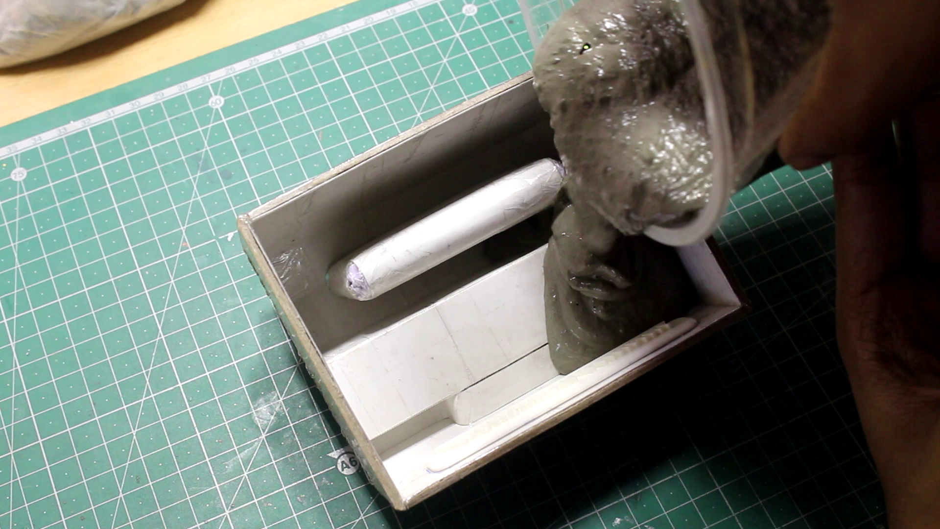 Concrete Calendar With Dedicated Phone Stand : 8 Steps (with Pictures ...