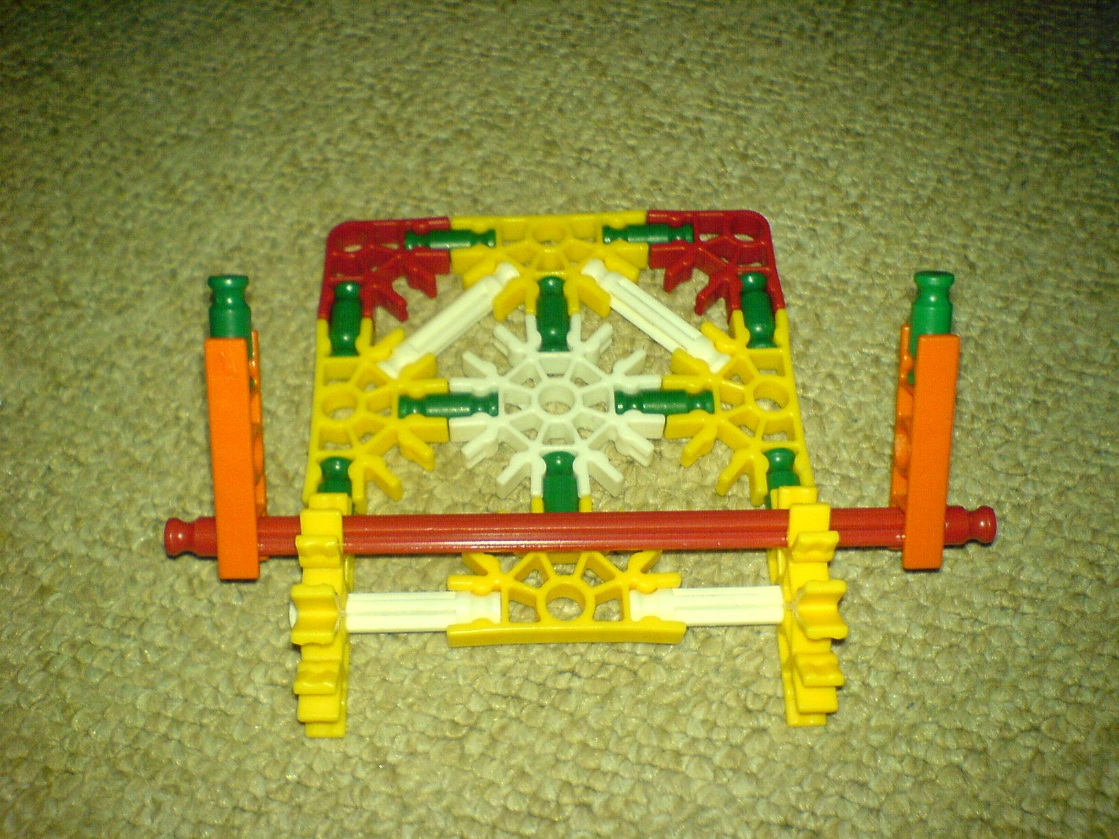 3rd and 2nd Generation Knex Ipod Nano Stand : 5 Steps - Instructables
