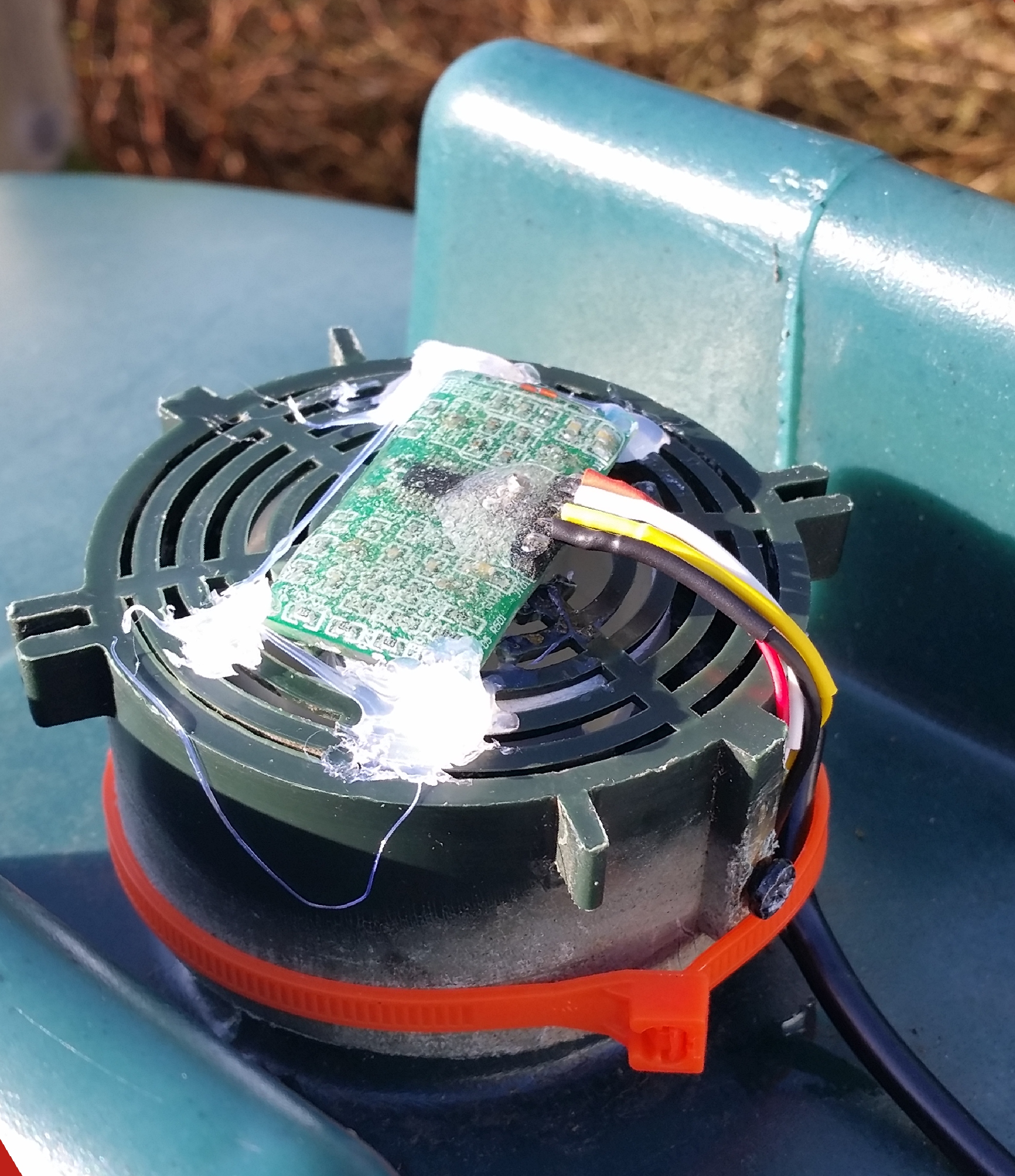 Solar-powered IoT Ultrasonic Oil Tank Monitor by Steve M. Potter : 11 ...