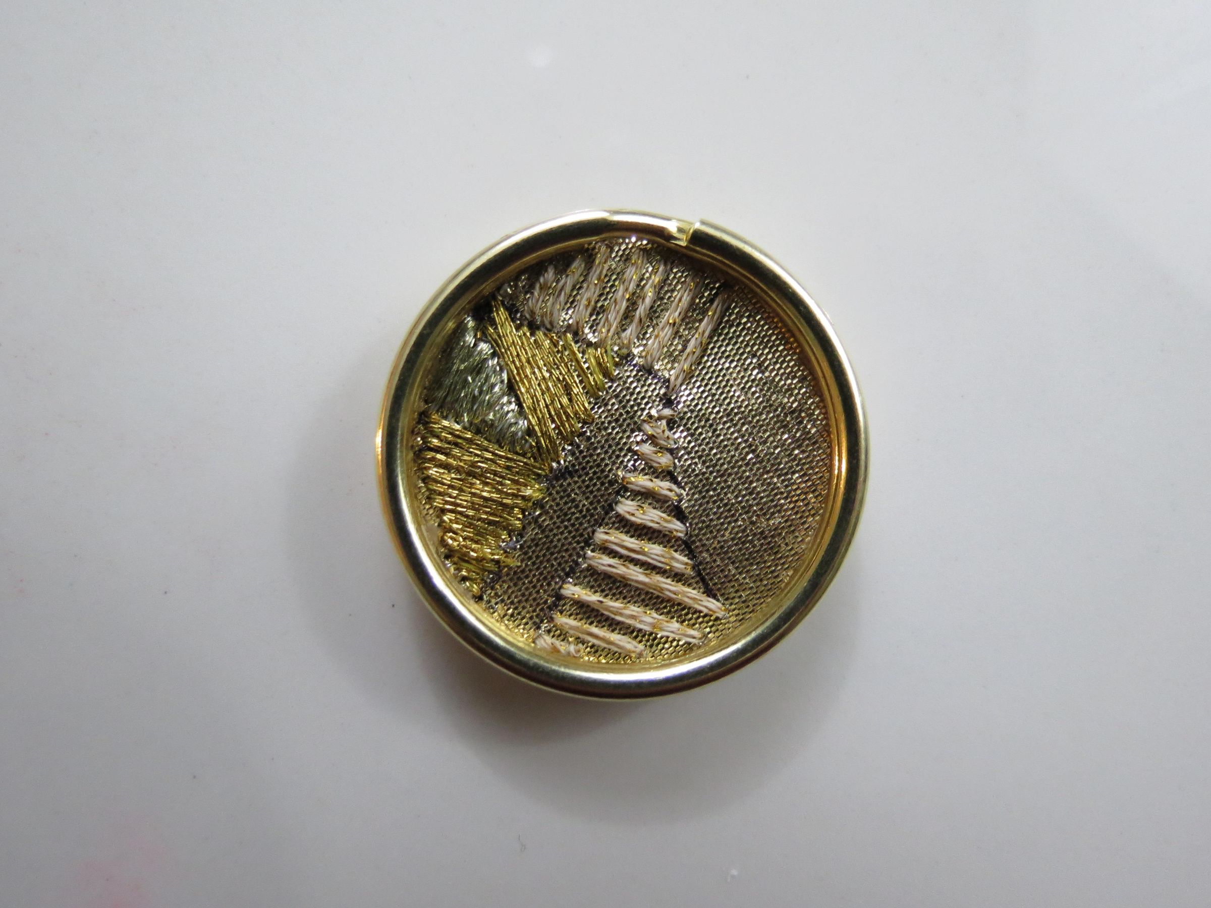 Abstract Embroidered Pendants : 7 Steps (with Pictures) - Instructables