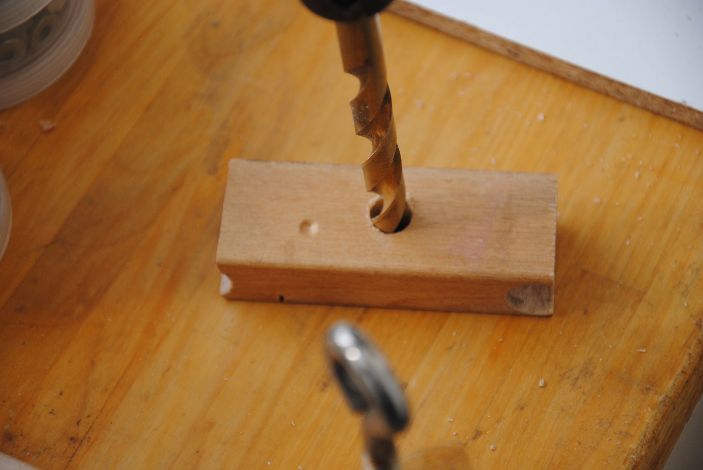 How to Enlarge a Washer (No Drill Press Needed!) : 5 Steps (with ...
