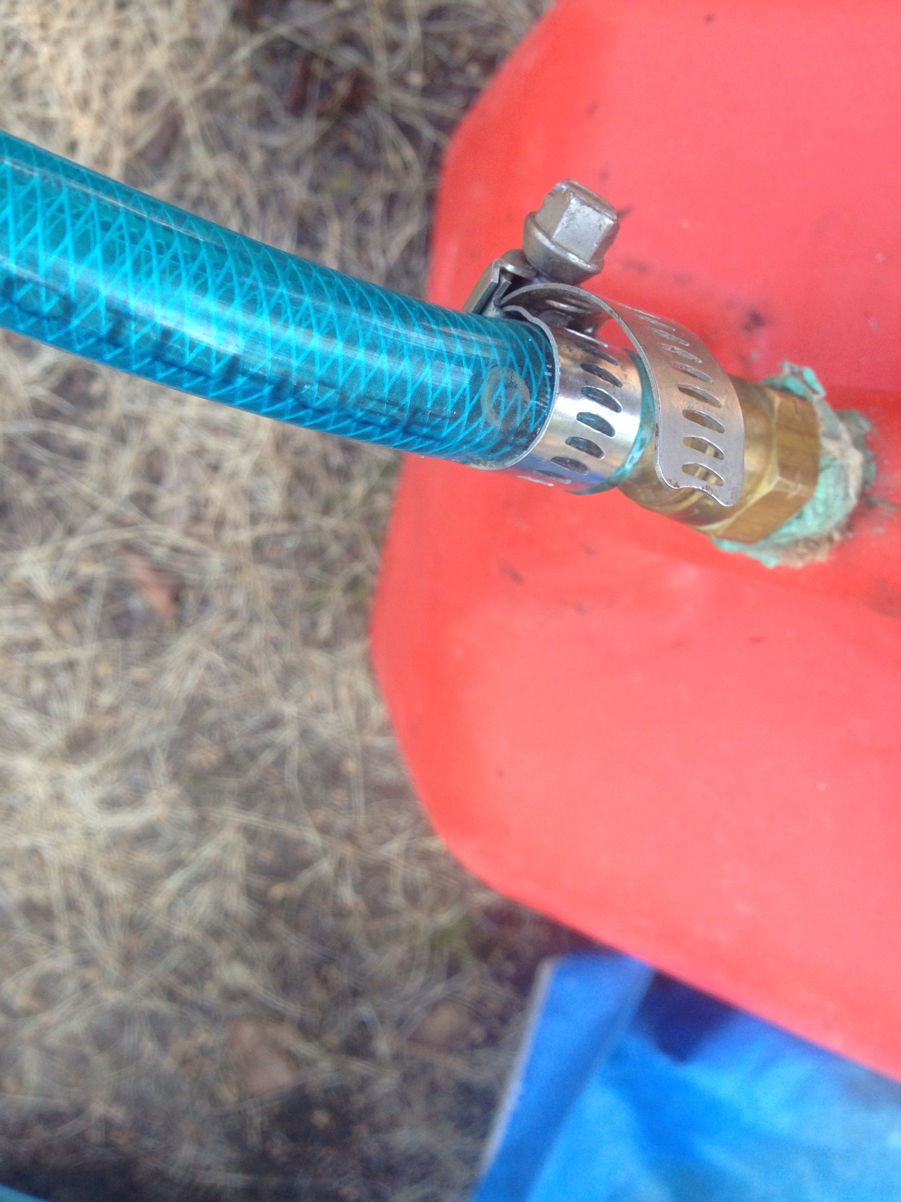 Mini Fuel Tank Out of Gas Can : 3 Steps - Instructables