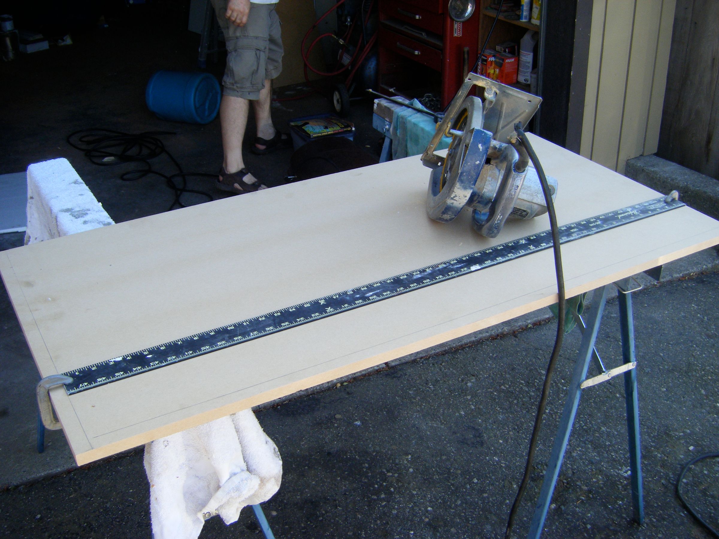 How-To : Giant NES Controller : 9 Steps (with Pictures) - Instructables