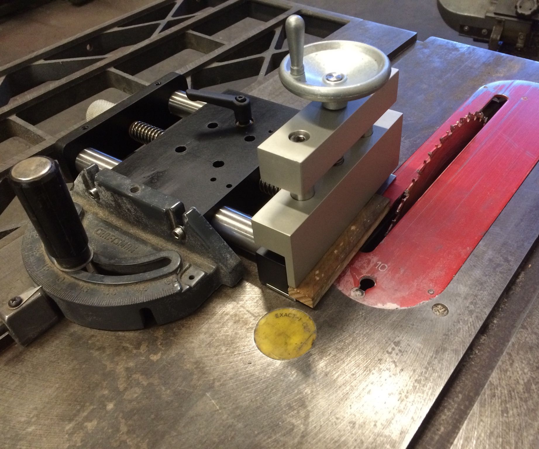 Universal Table Saw Jig : 4 Steps (with Pictures) - Instructables