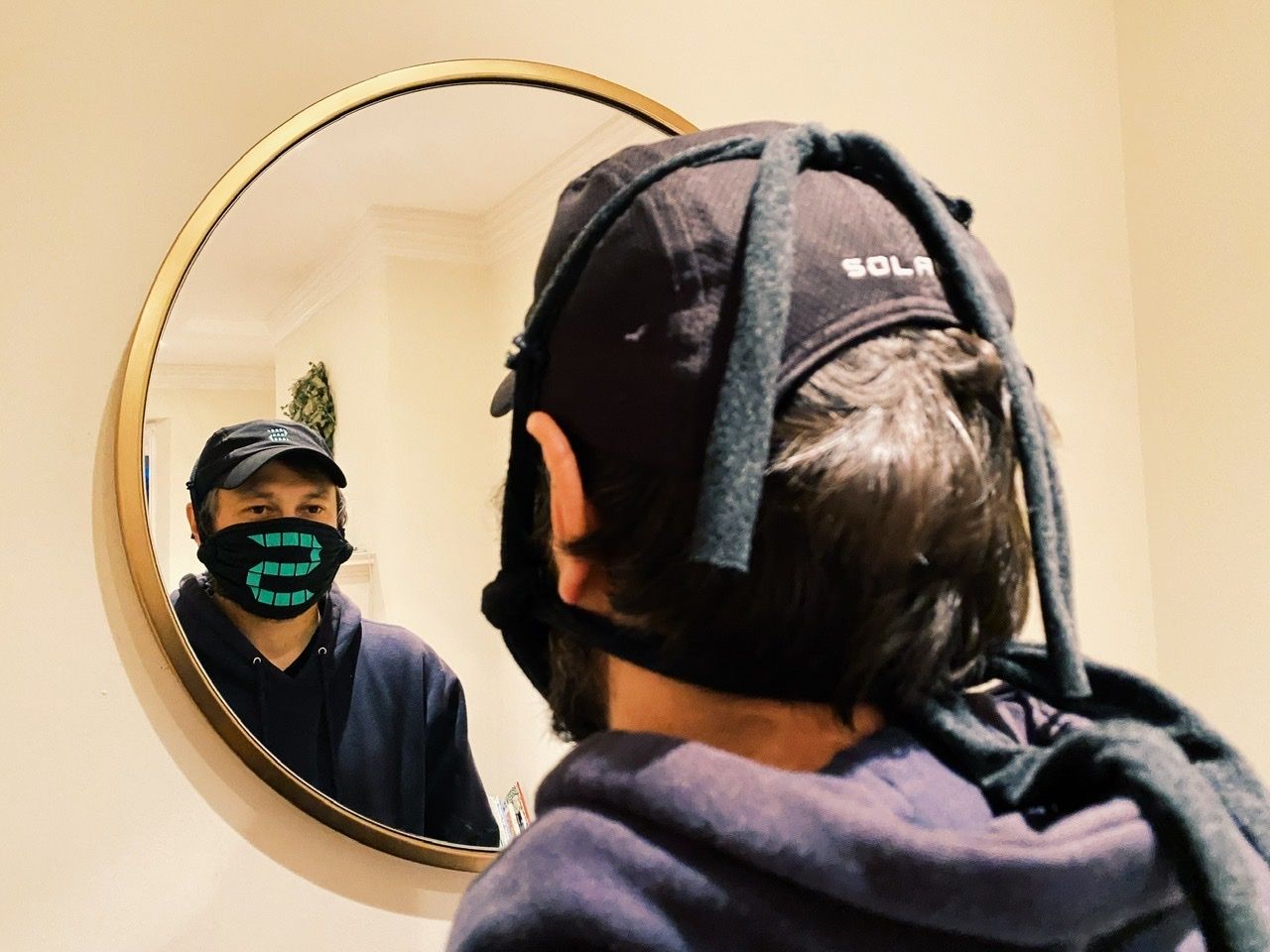 No-Sew T-shirt Face Mask : 19 Steps - Instructables