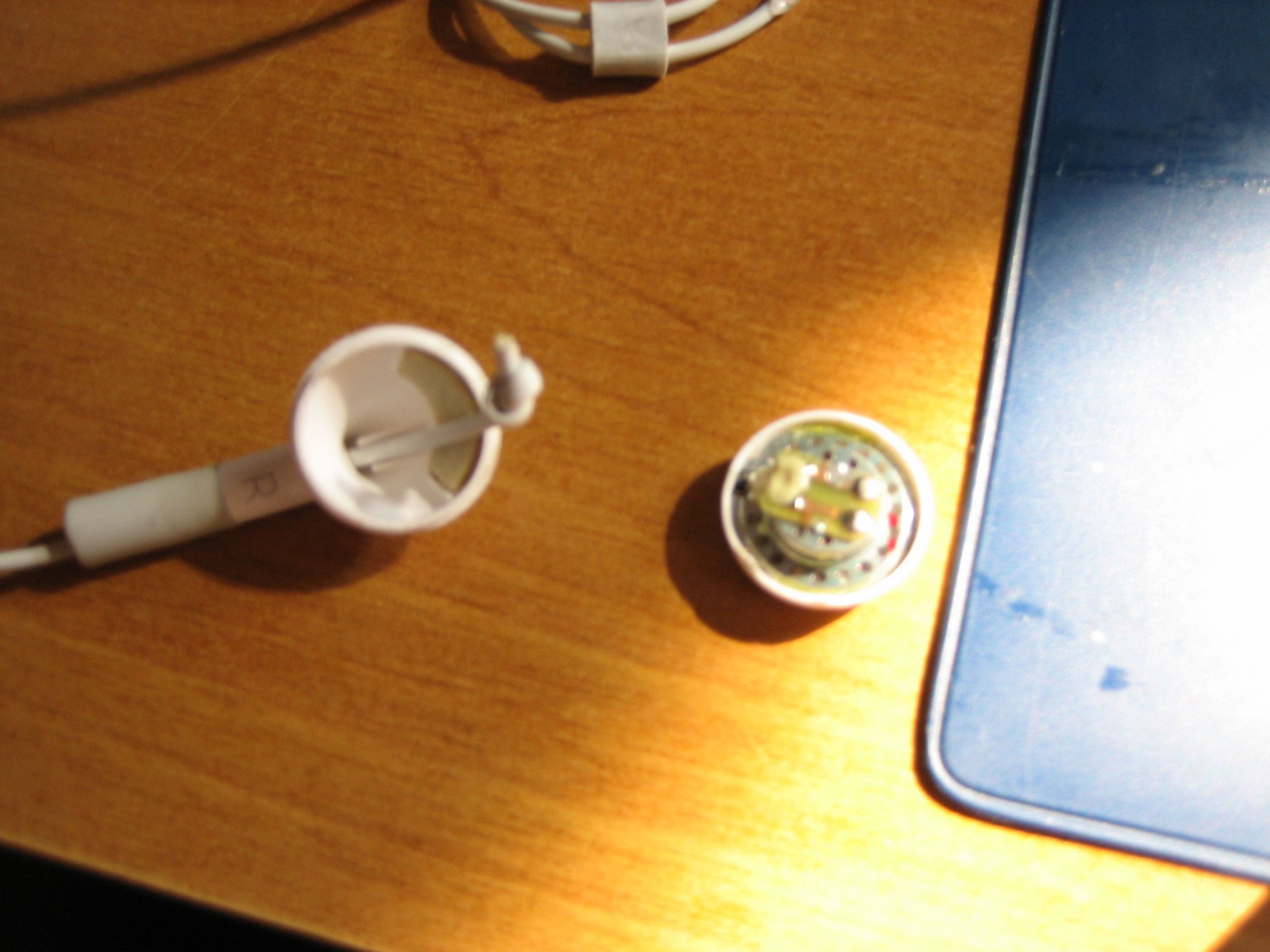 Spy Ipod Earphones With Hidden Microphone : 10 Steps - Instructables