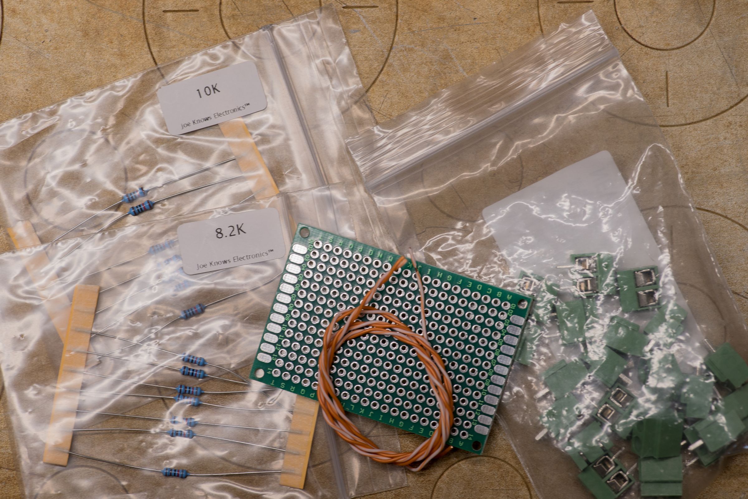 Voltage Divider for Solar Panel/Battery Monitoring : 6 Steps (with ...