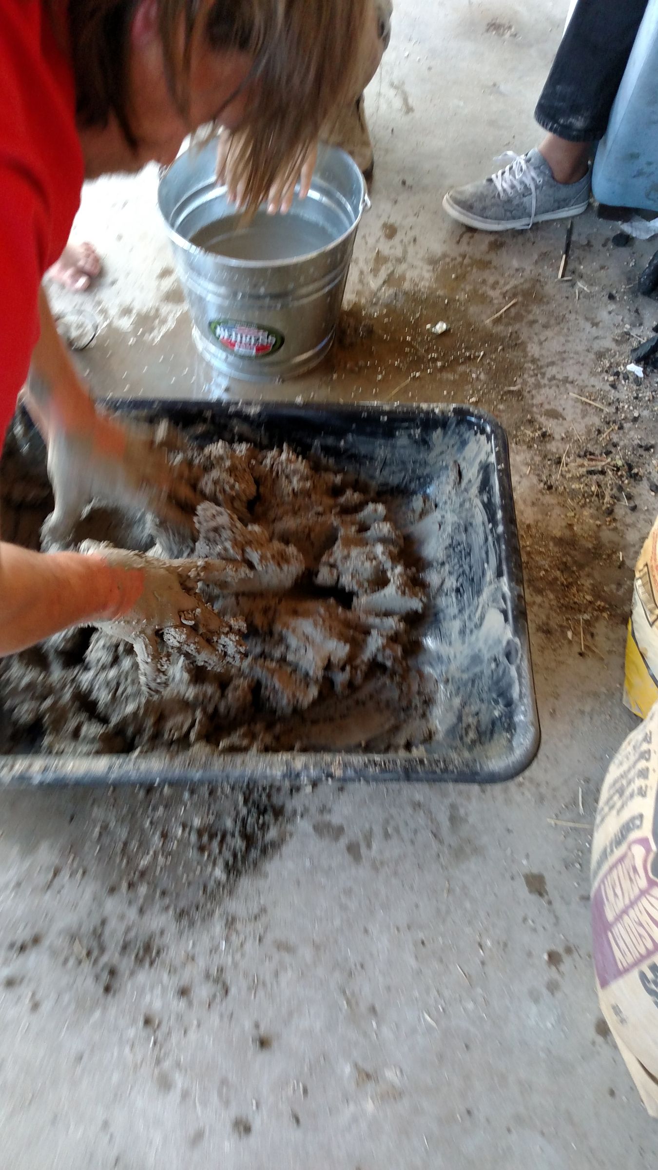 The Mini Steel Bucket Foundry. : 4 Steps (with Pictures) - Instructables