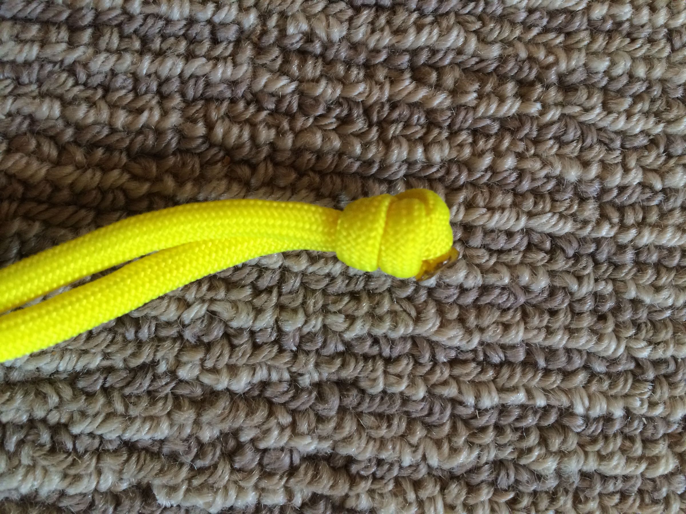 The Jagged Ladder Paracord Bracelet : 5 Steps - Instructables