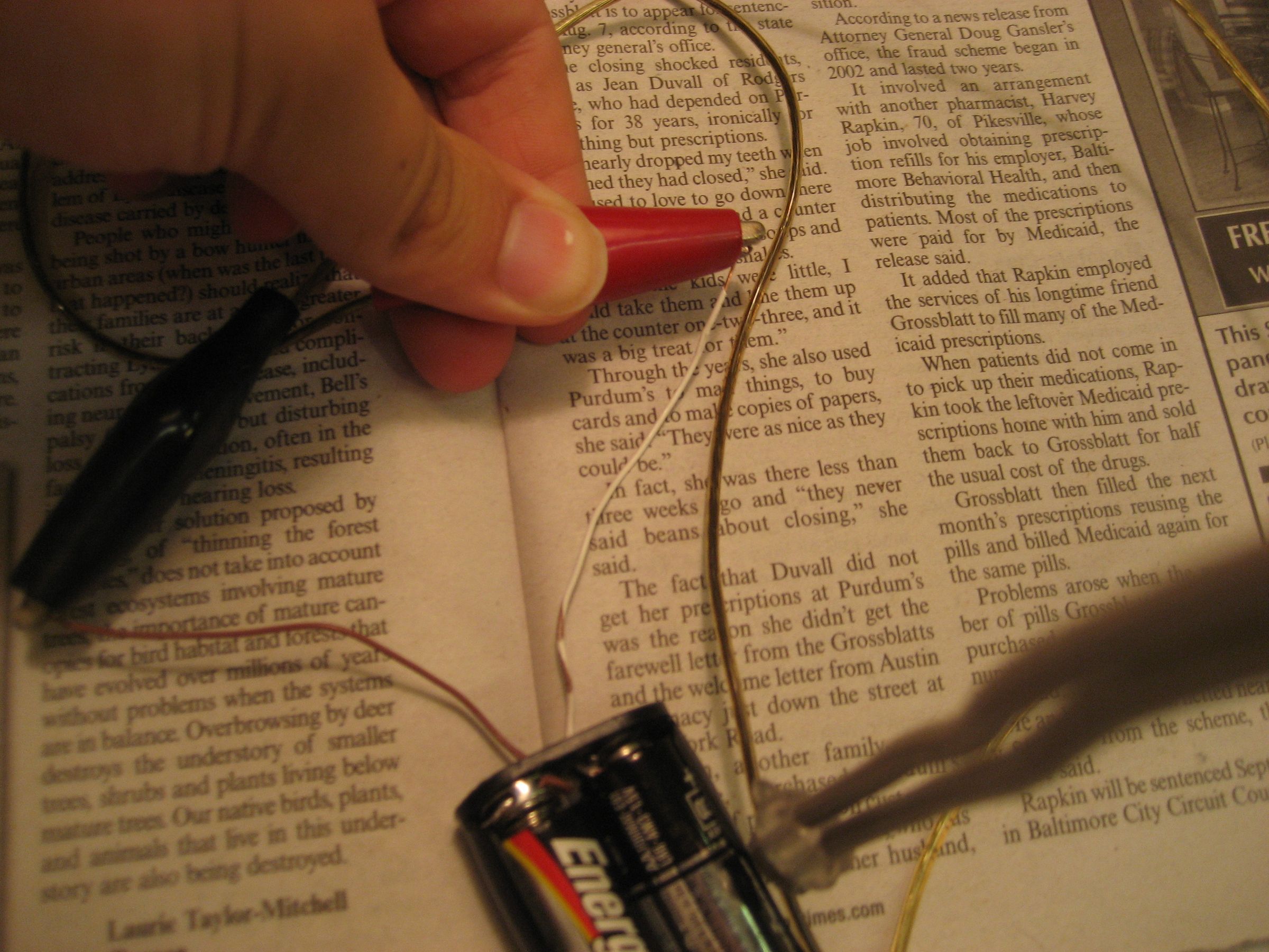 AA Battery Powered Cell Phone : 6 Steps (with Pictures) - Instructables