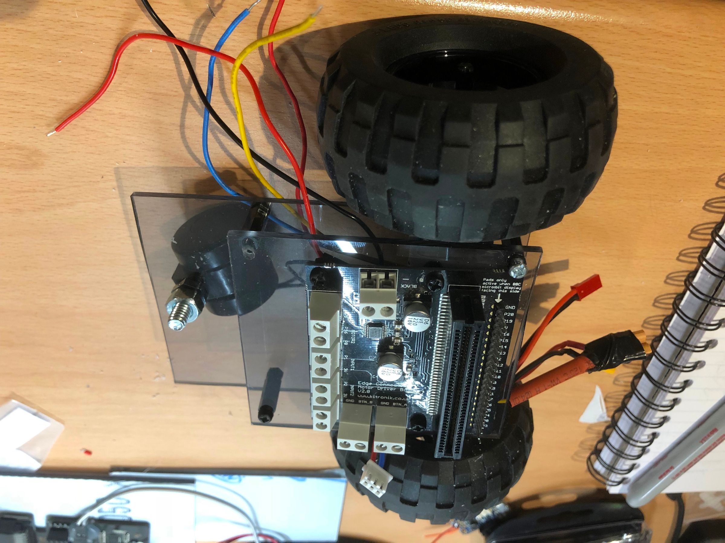Simple Micro:bit Robot With Lego Technics Wheels : 5 Steps - Instructables