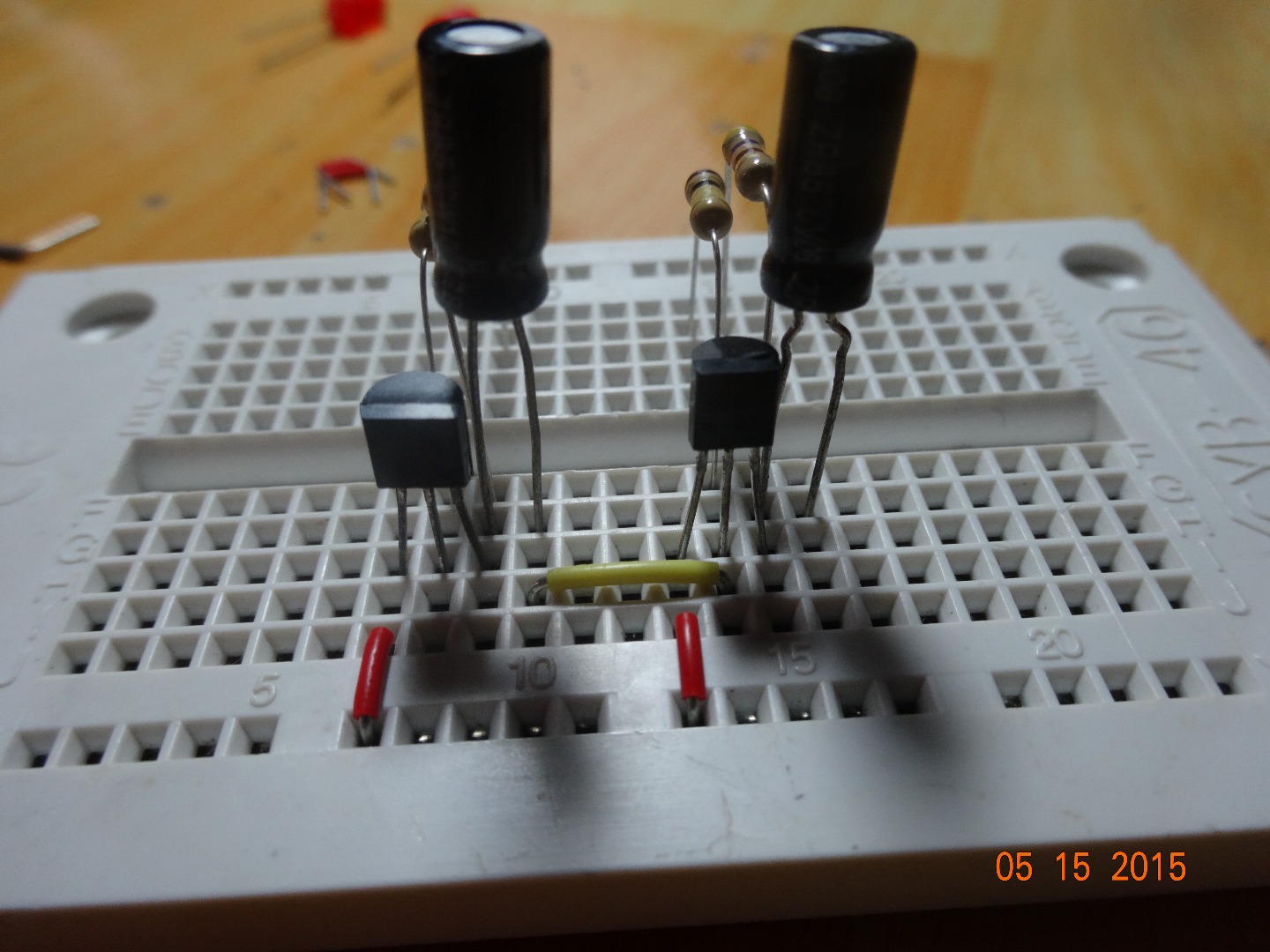 Dual LED Flasher : 6 Steps (with Pictures) - Instructables