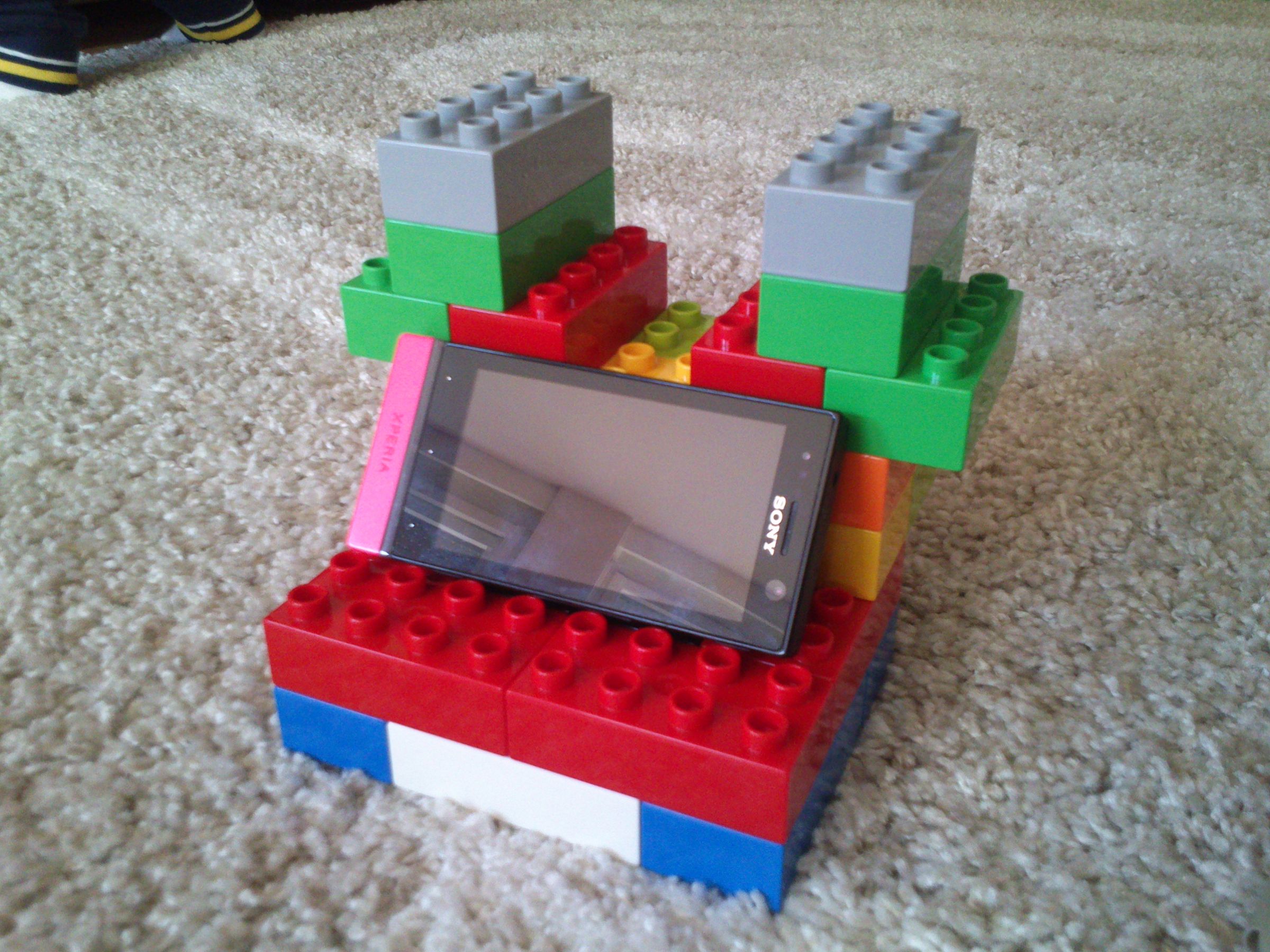 Phone/Tablet LEGO Duplo Stand - Instructables