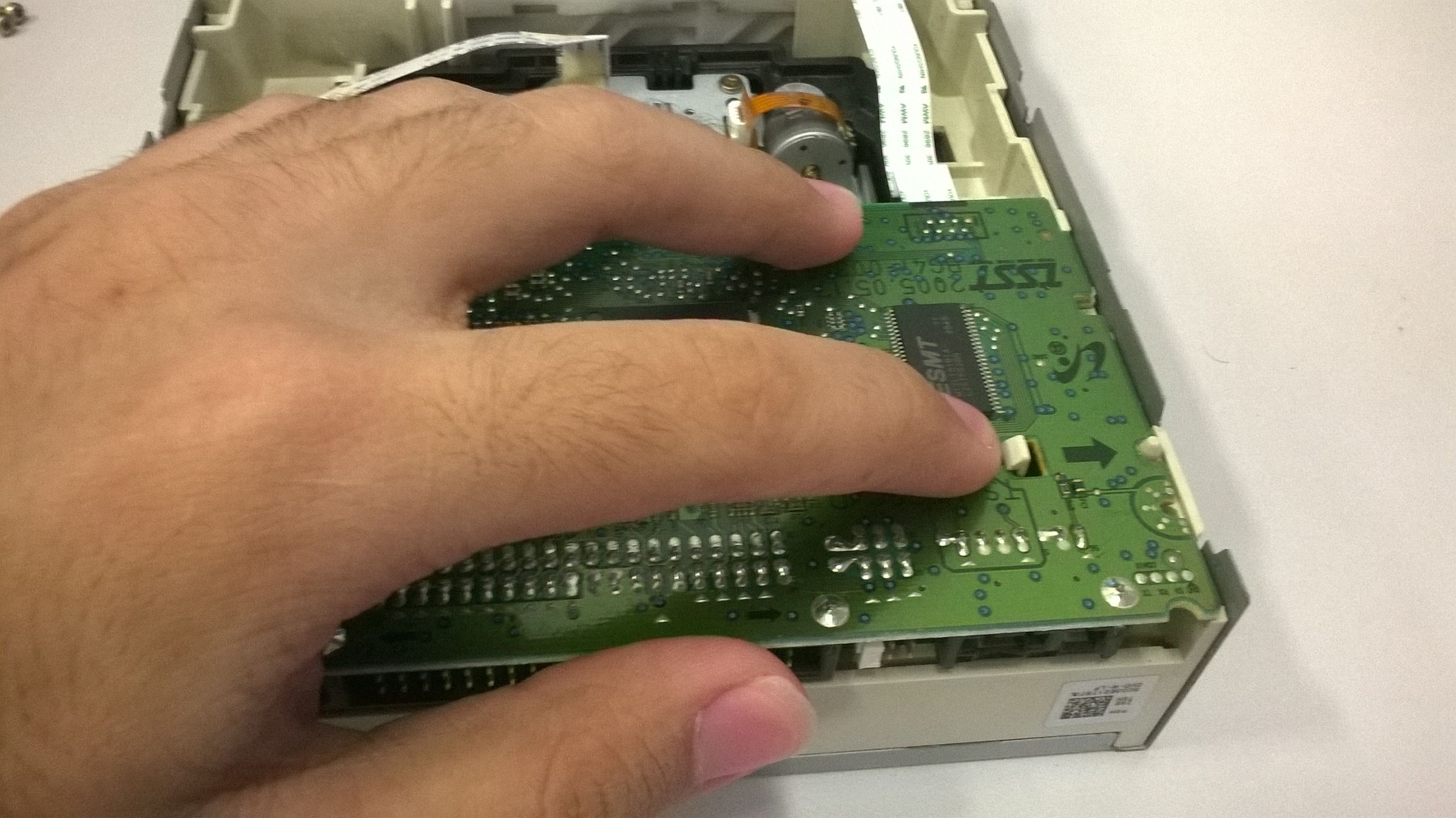 Disassembling a CD/DVD Reader and Reusing Its Parts : 12 Steps (with ...