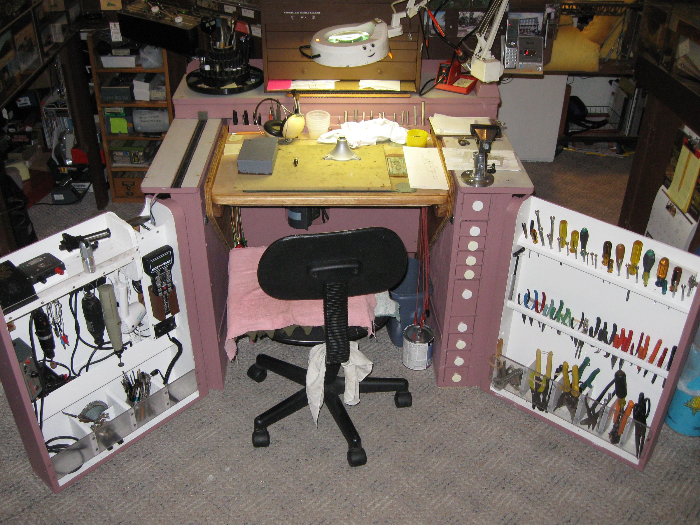 Jim's Model Railroad Work Bench : 11 Steps (with Pictures) - Instructables