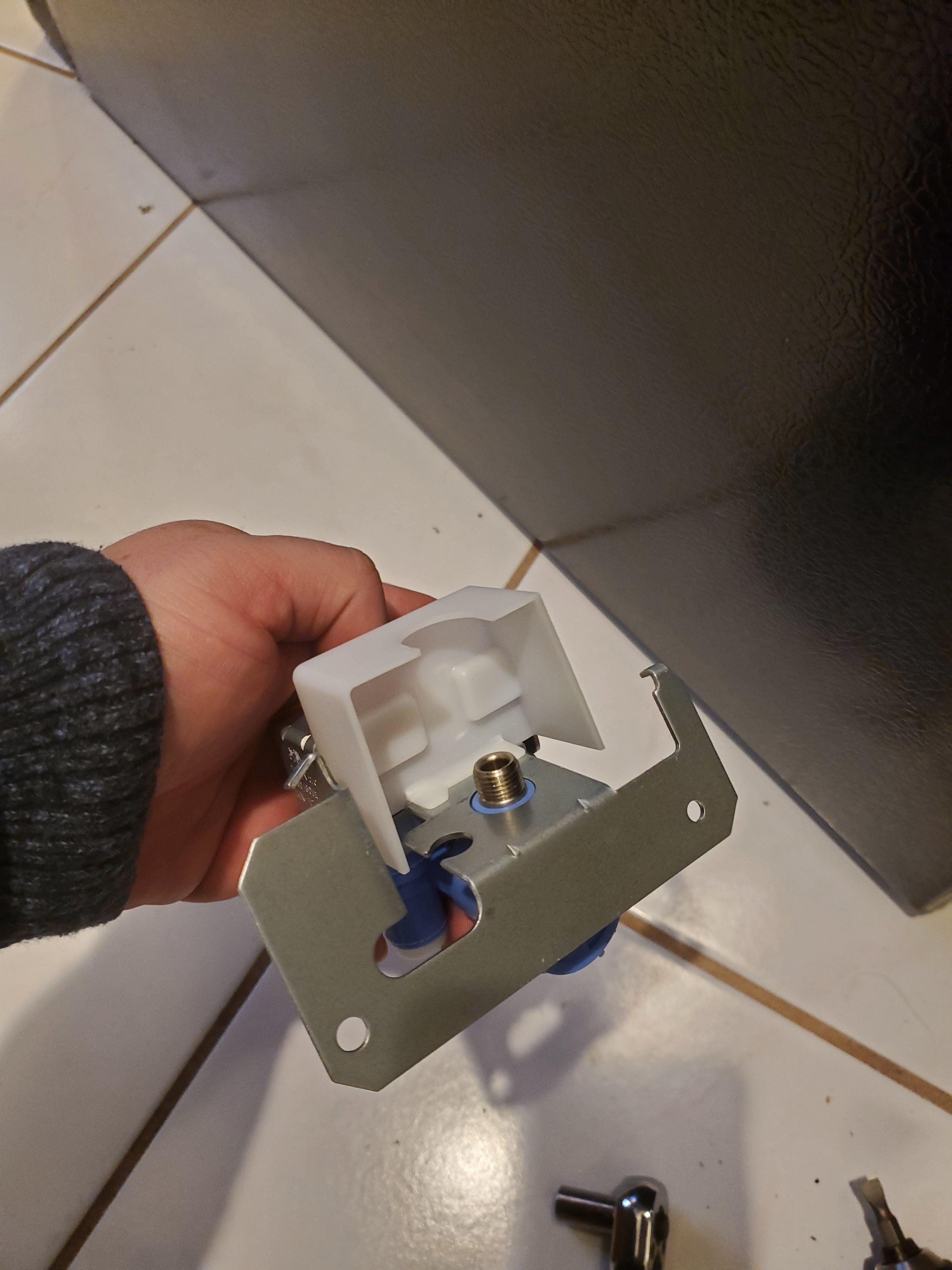 Fix Refrigerator Ice Maker and Water Dispenser : 3 Steps (with Pictures ...