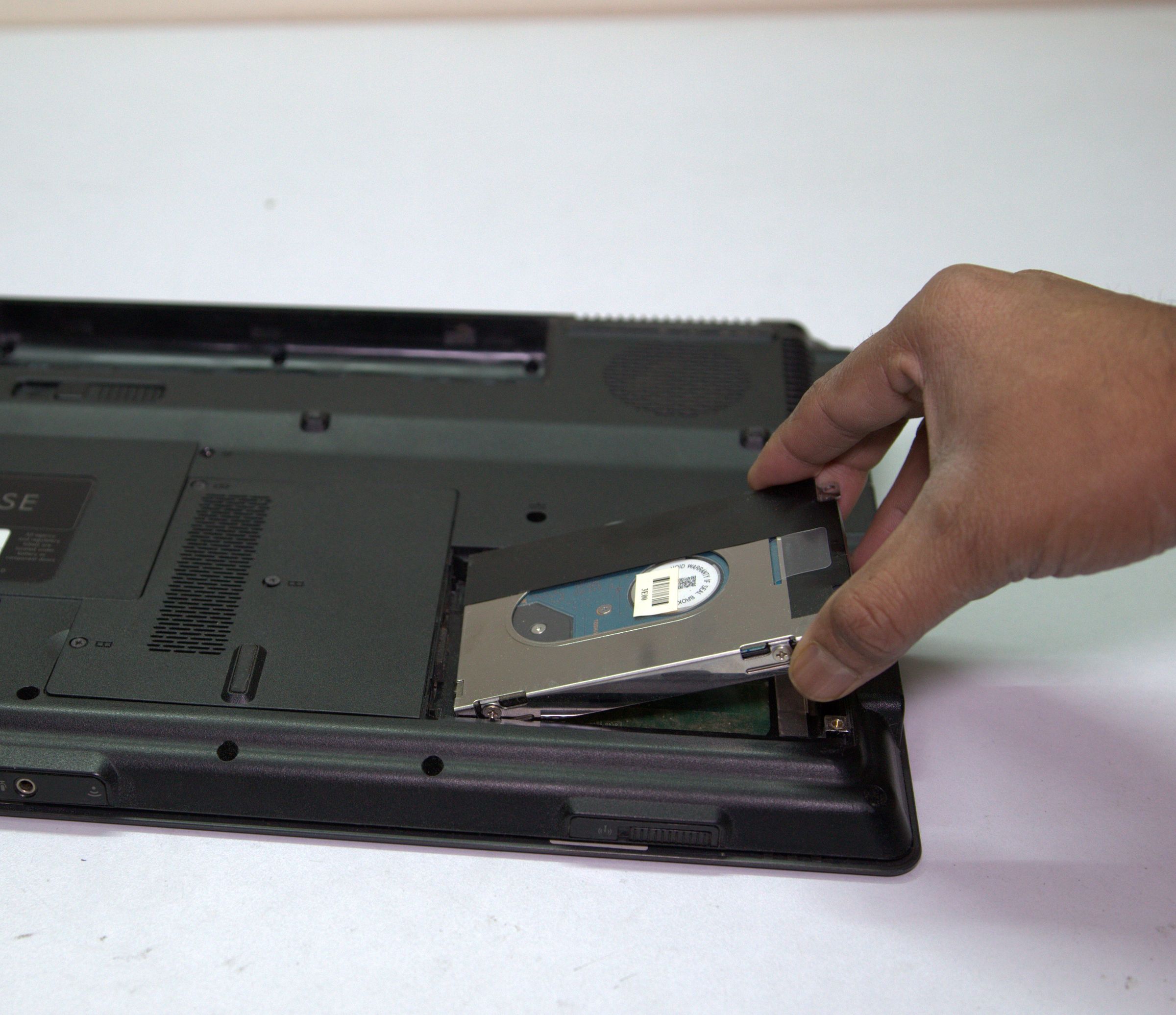 3 Useful Things From an Old Laptop : 22 Steps (with Pictures ...