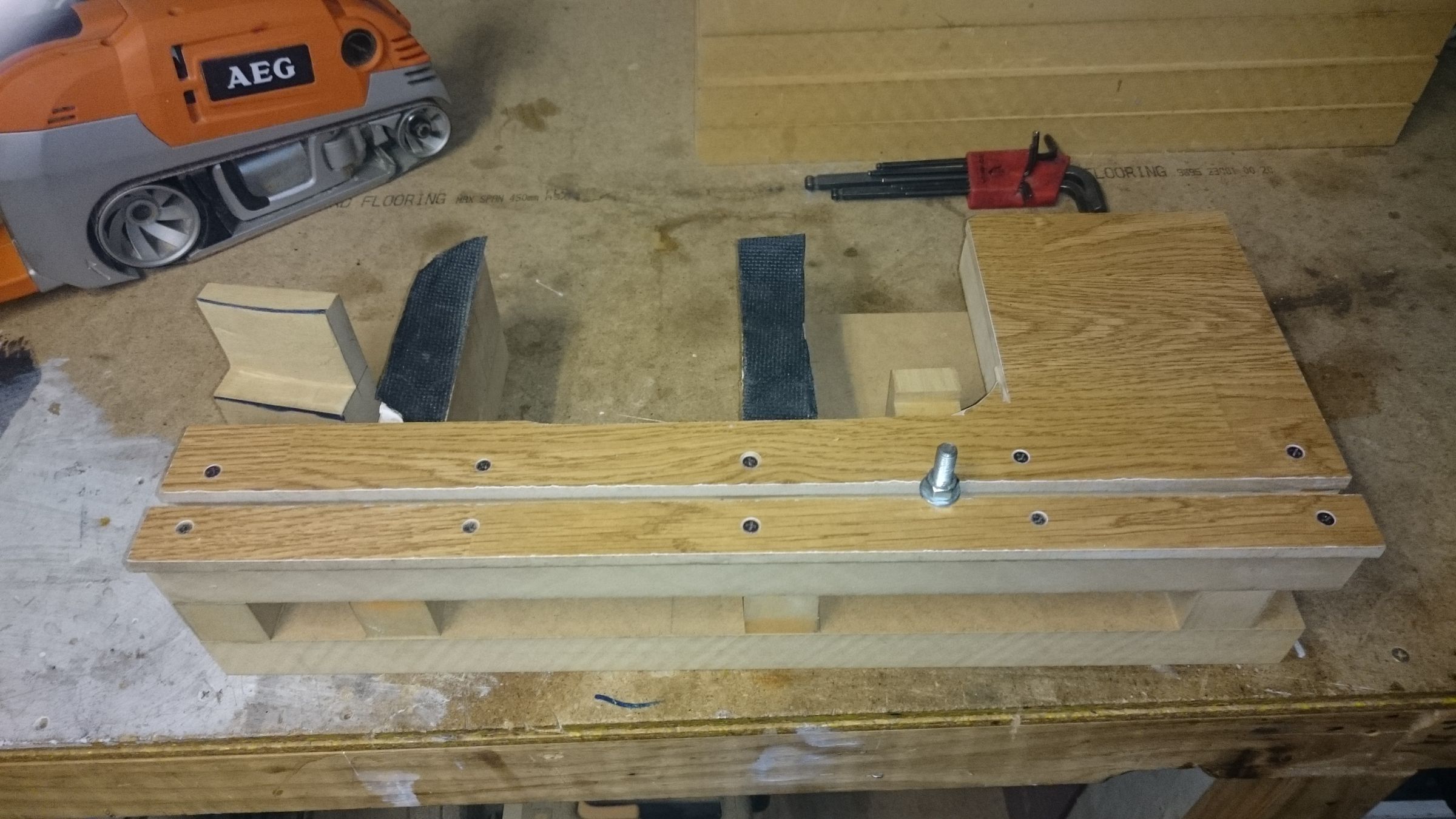 Belt Sander Stand : 8 Steps (with Pictures) - Instructables