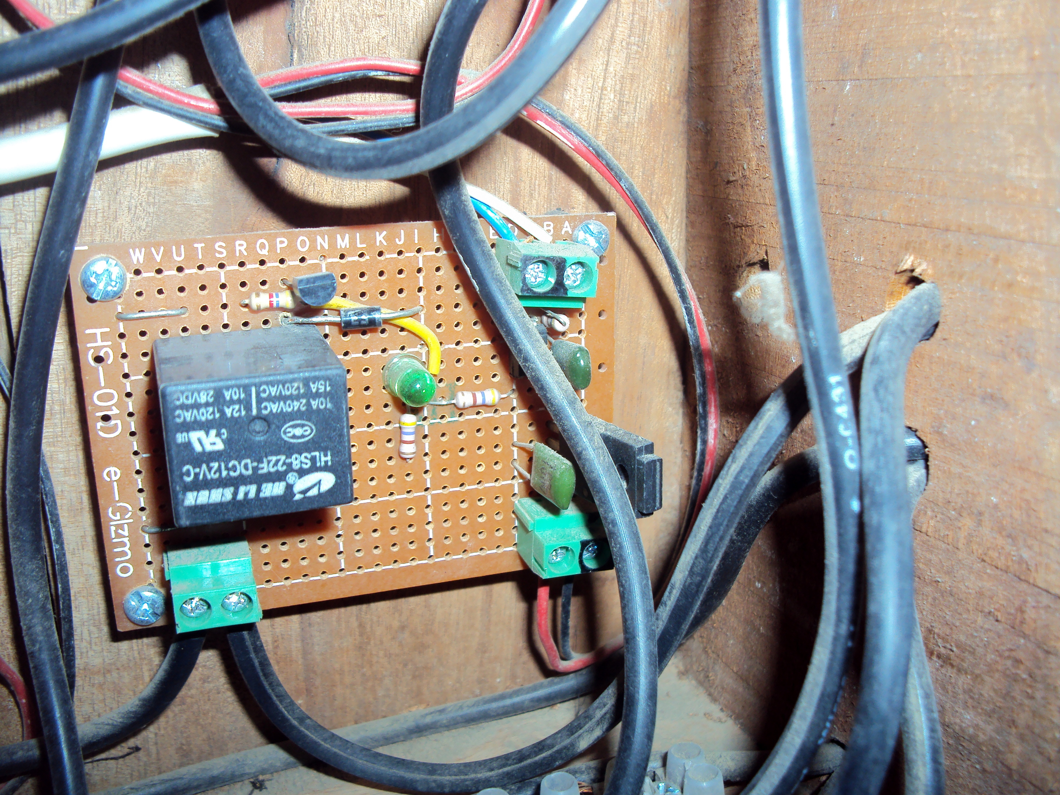 Home Automation/ Control a Relay With Your Parallel Port : 7 Steps ...