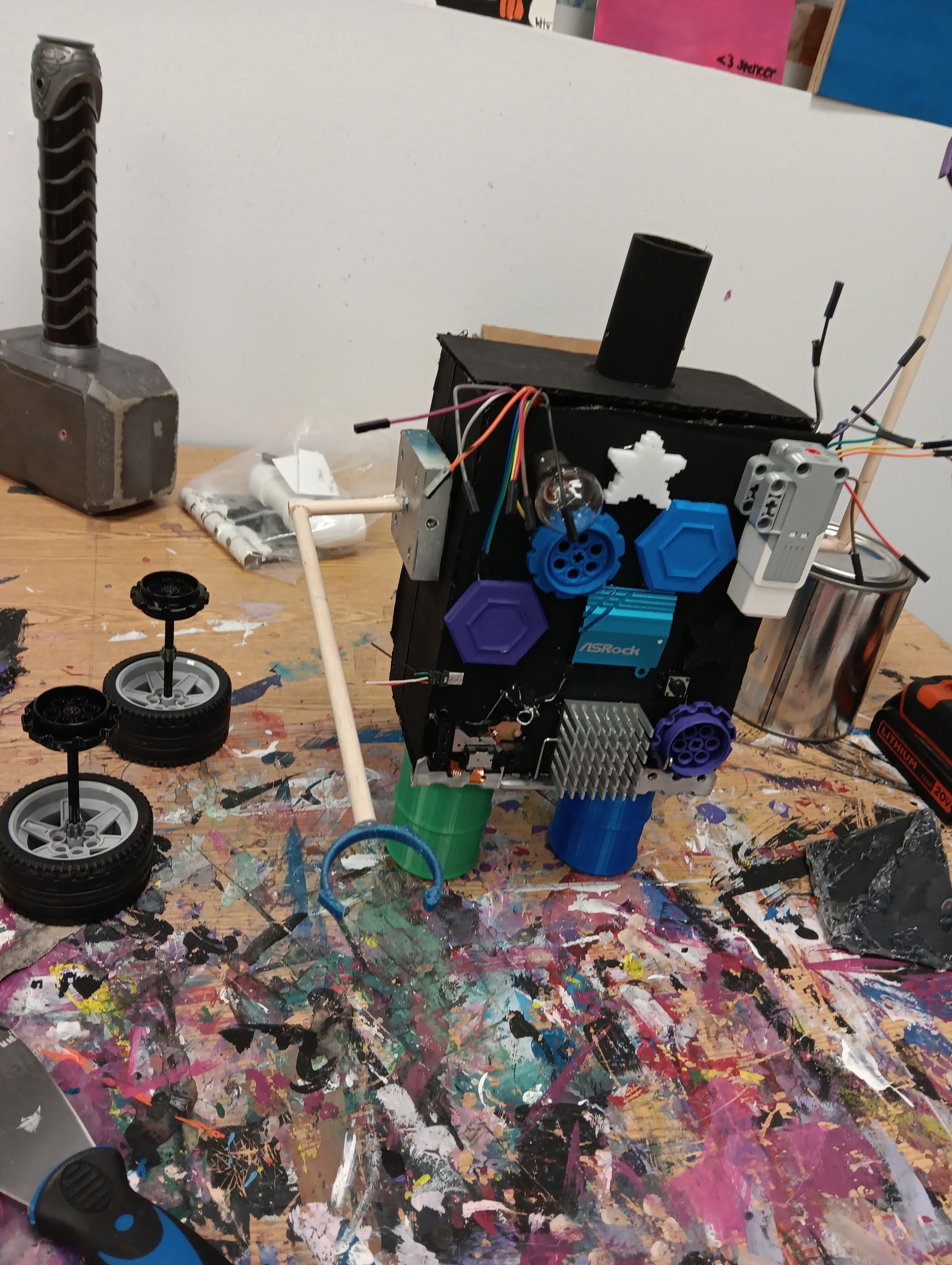 Junk Robot : 5 Steps - Instructables