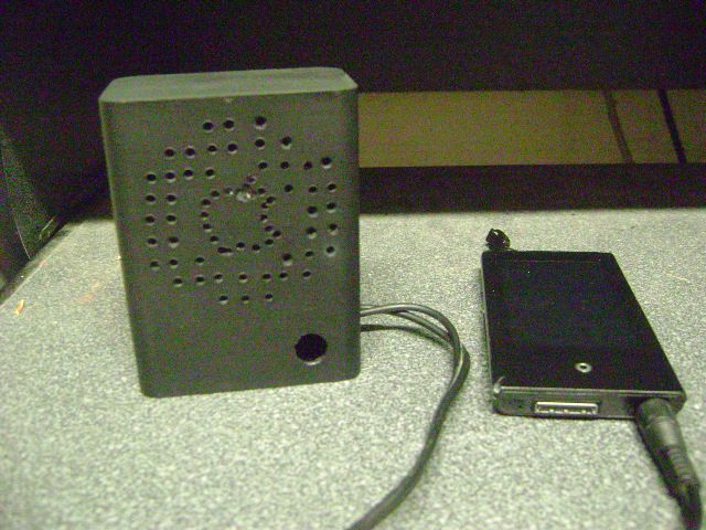 Stereo Sound-box Sub-woofer Speaker (first Version) for Mp3 and IPod ...
