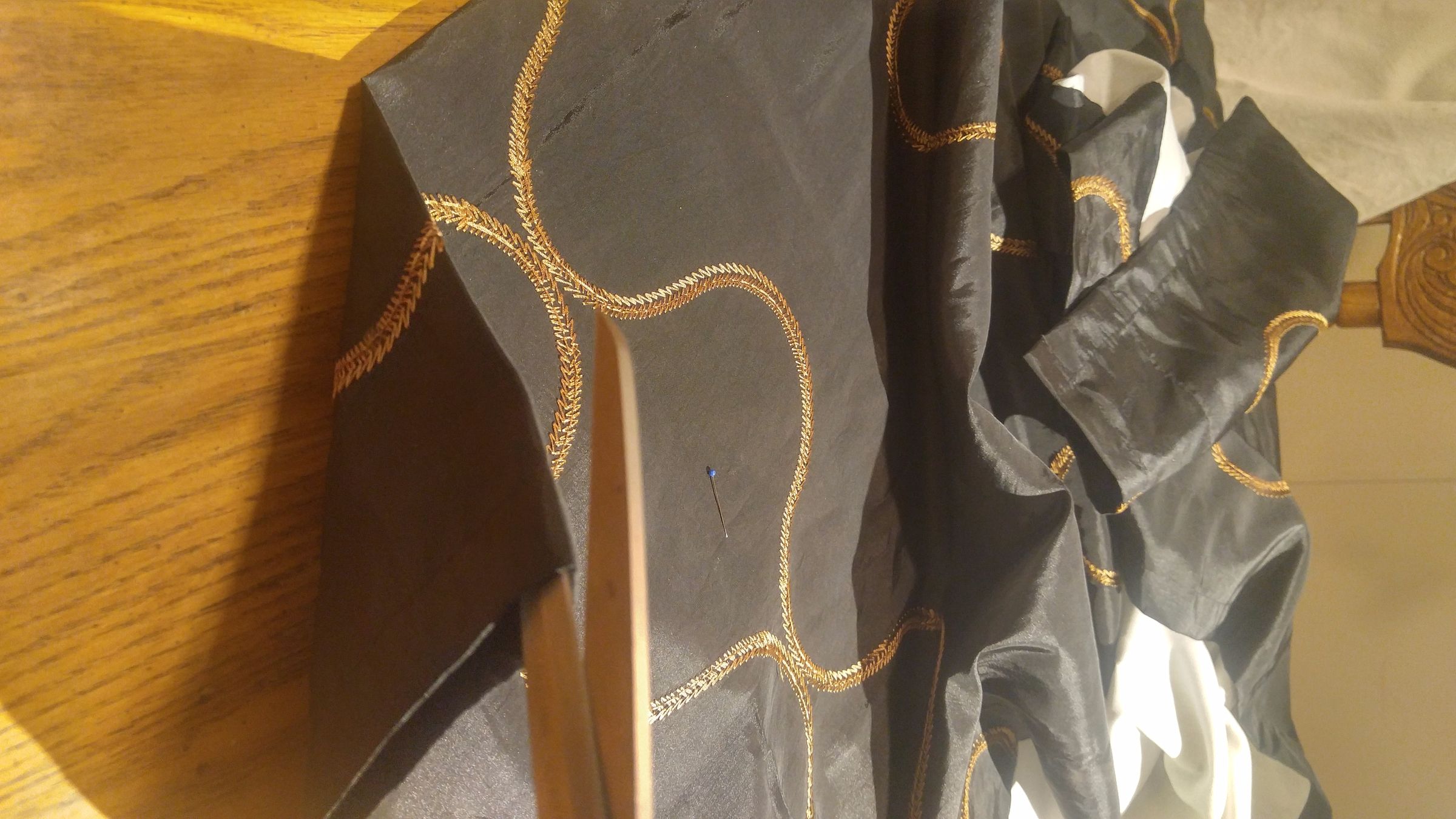 The Easy Way to Hem a Curtain : 10 Steps (with Pictures) - Instructables