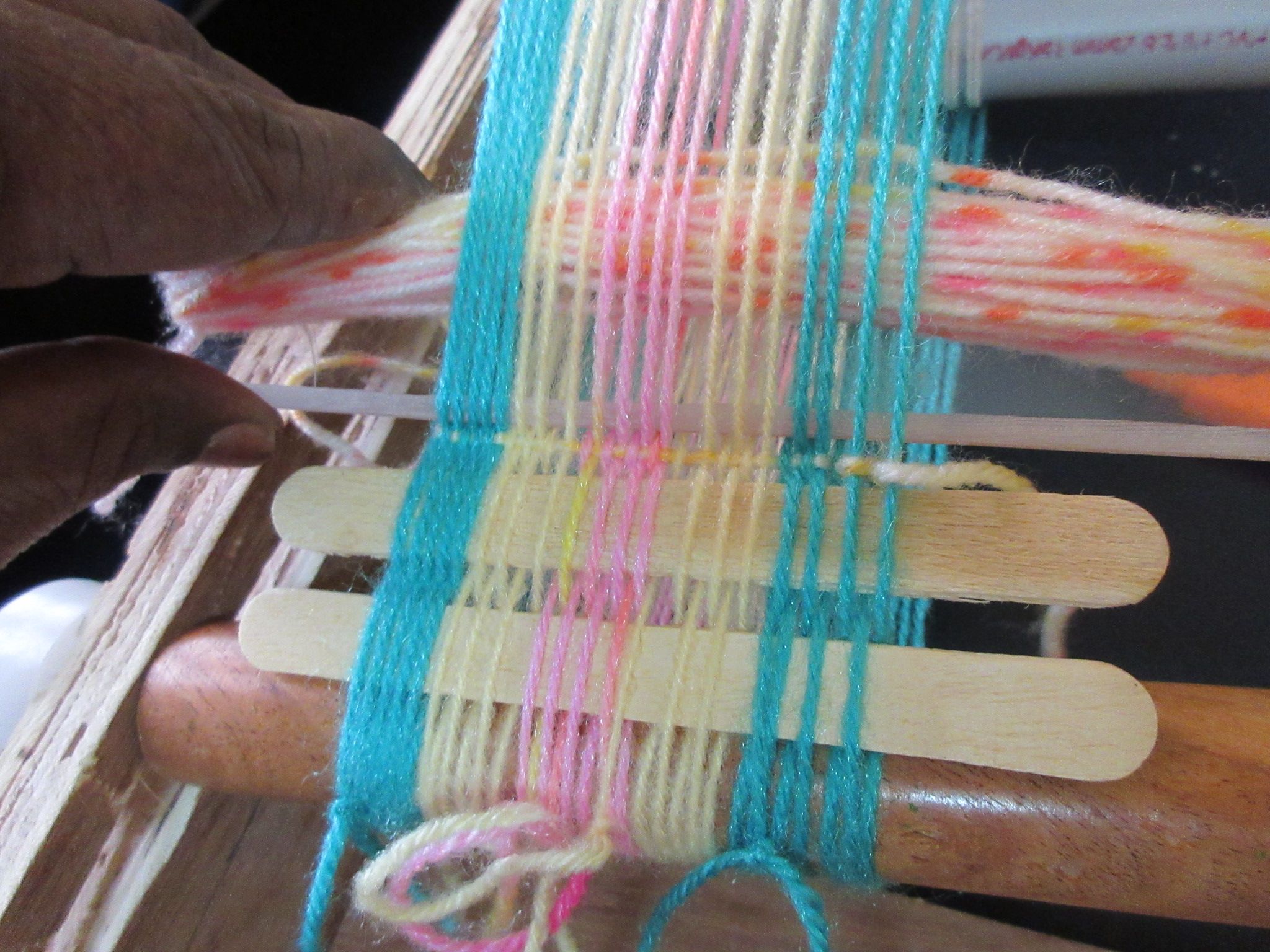 How to Make an Inkle Loom and Weaving a Simple Band : 20 Steps (with ...