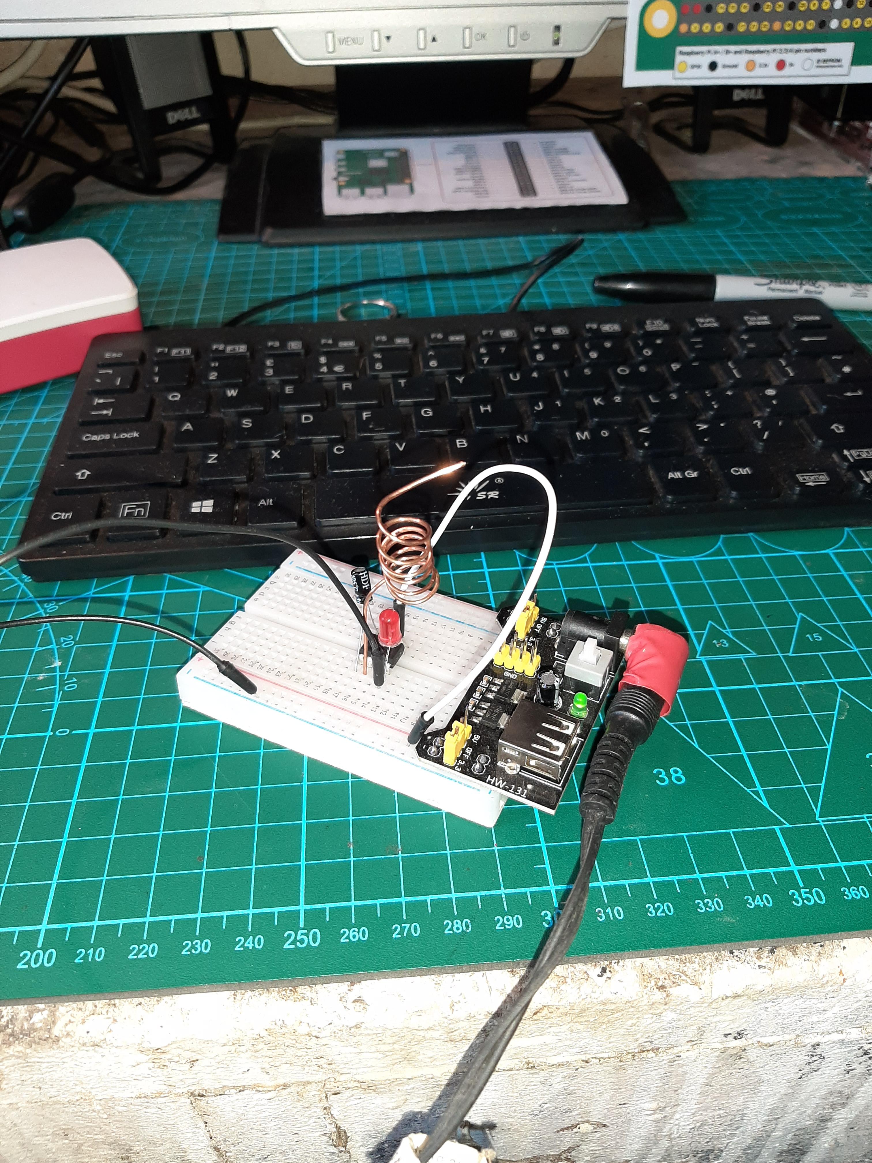 How to Make Mobile Phone Detector : 8 Steps - Instructables