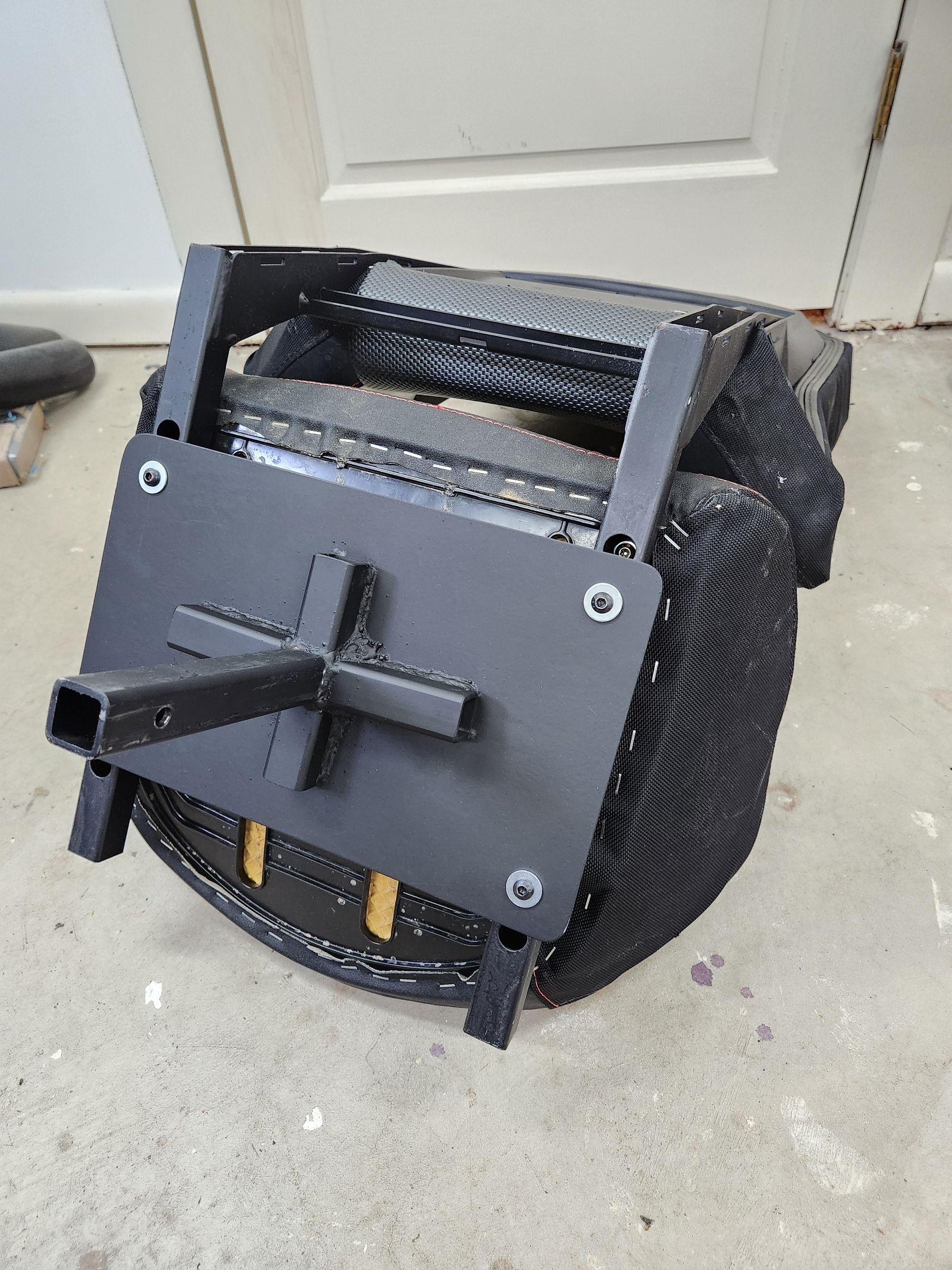 Old Vehicle Seat Into Office Chair : 6 Steps - Instructables