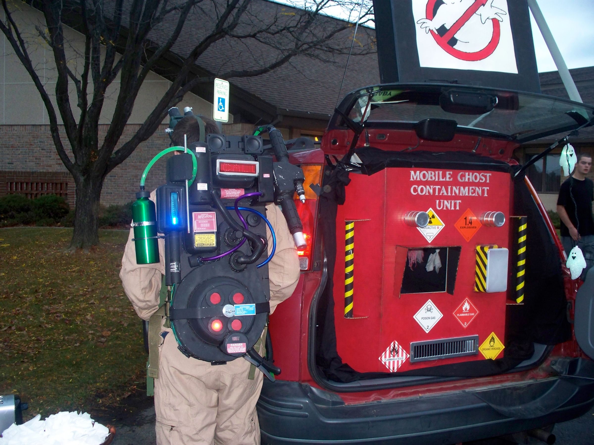 Epic Ghostbusters Costume and Trunk - Instructables