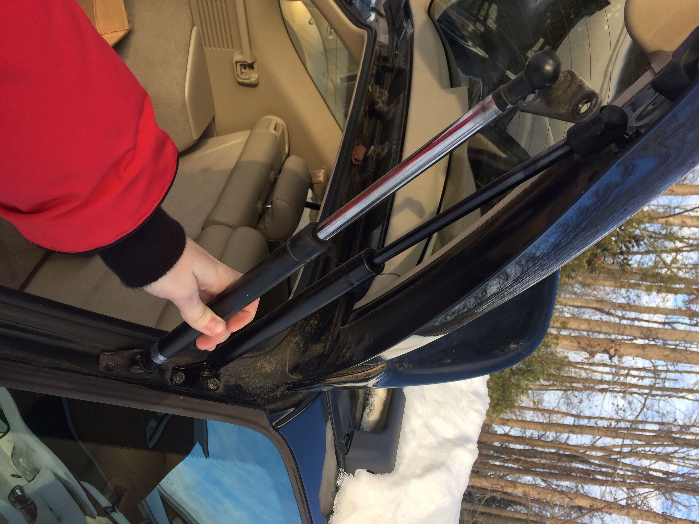 How to Replace Trunk Lift Suppports : 13 Steps (with Pictures ...