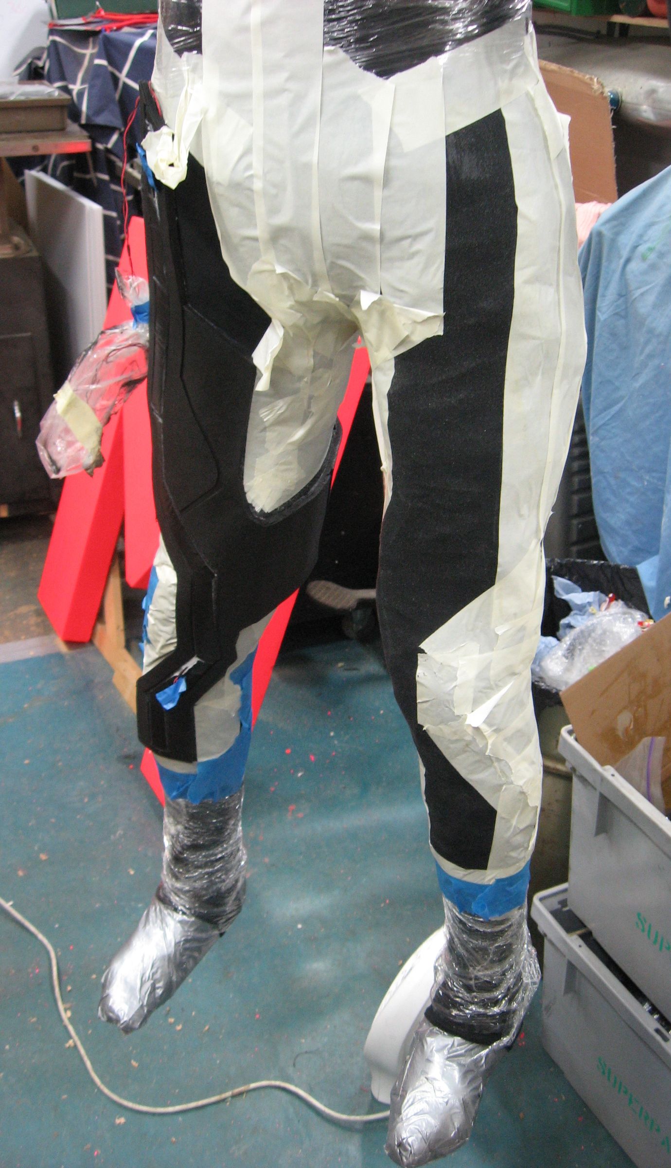 Tron Legacy Sam Light Suit : 8 Steps (with Pictures) - Instructables