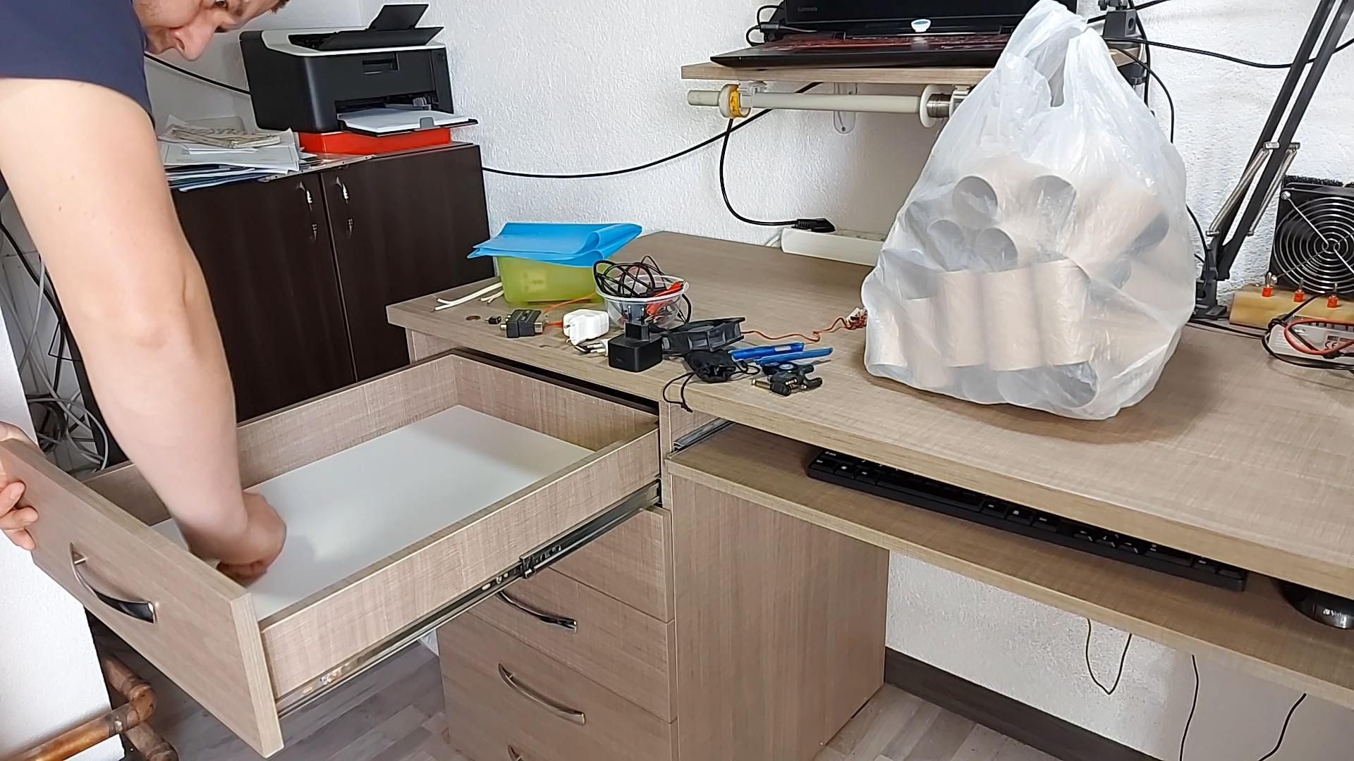 Super Simple DIY Cable Organizer System for Drawers From Toilet Rolls ...