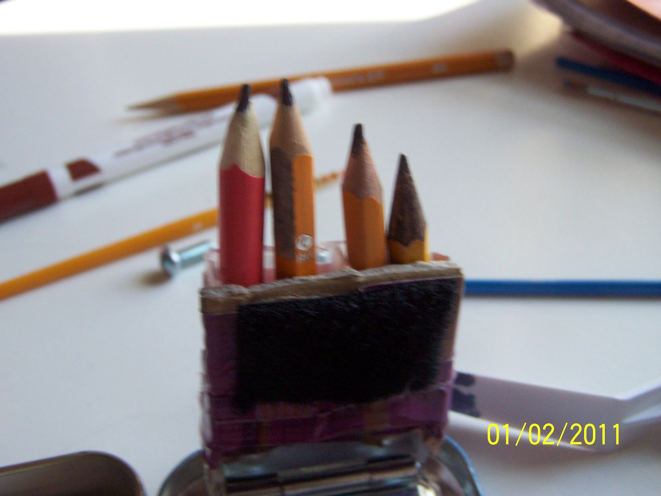 Portable Art Box : 6 Steps - Instructables
