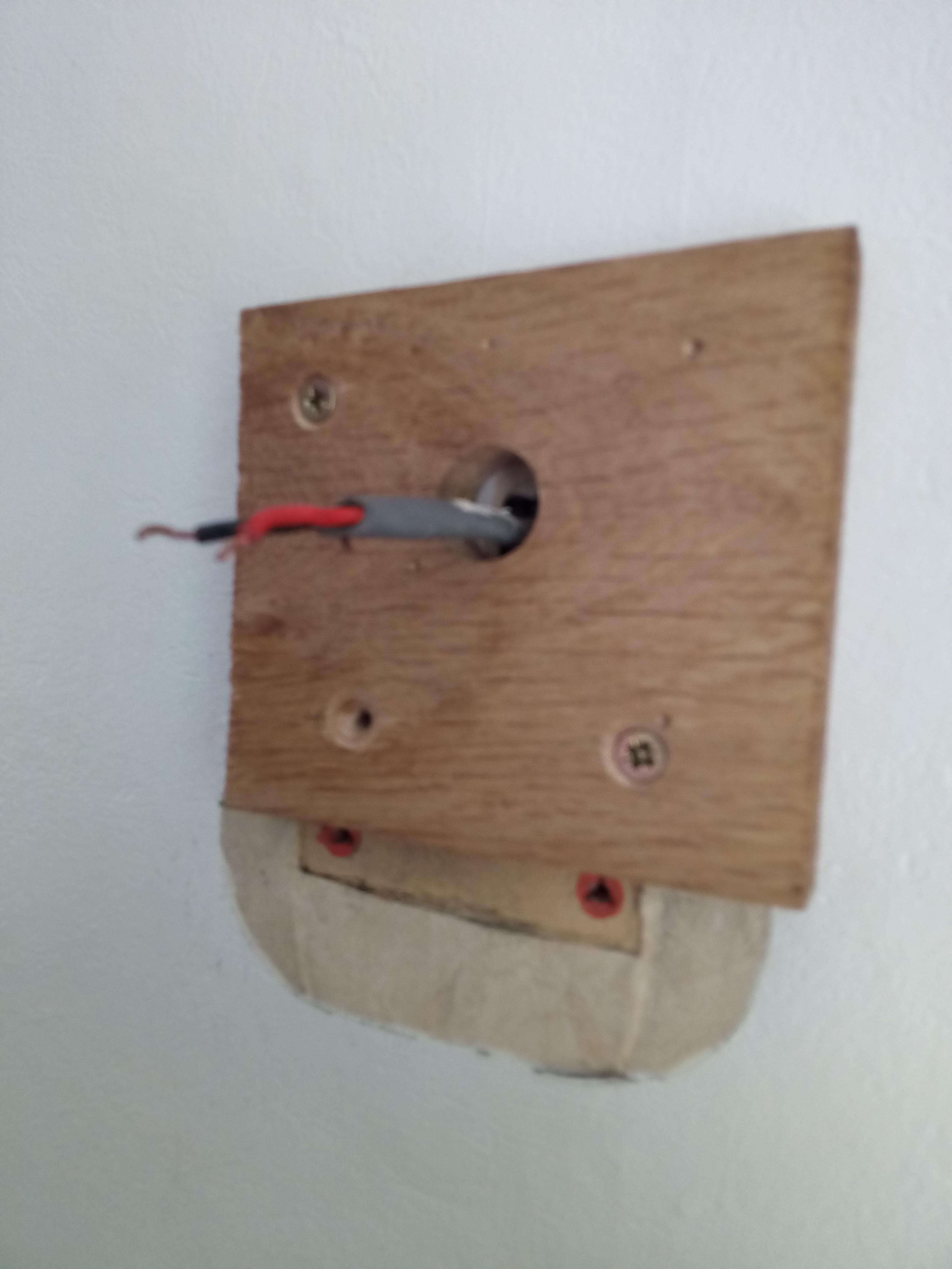 Wall Light With Interchangeable Front : 5 Steps - Instructables