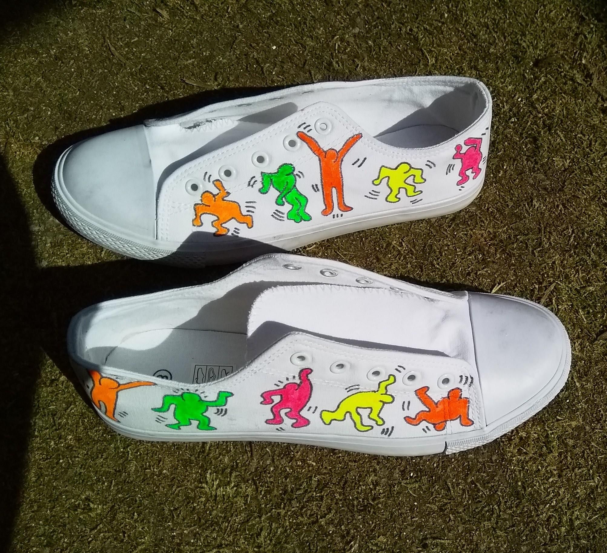 Pop Art Canvas Shoes : 4 Steps (with Pictures) - Instructables
